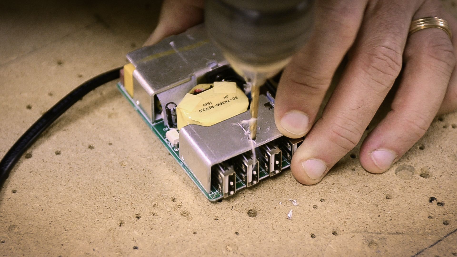 Concrete USB Charging Hub With Storage : 13 Steps (with Pictures ...