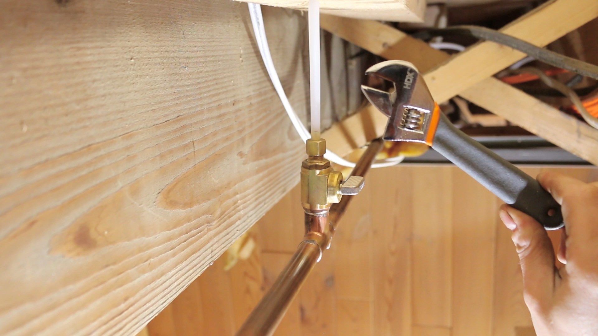 How to Connect a Water Line to Your Refrigerator : 7 Steps (with ...