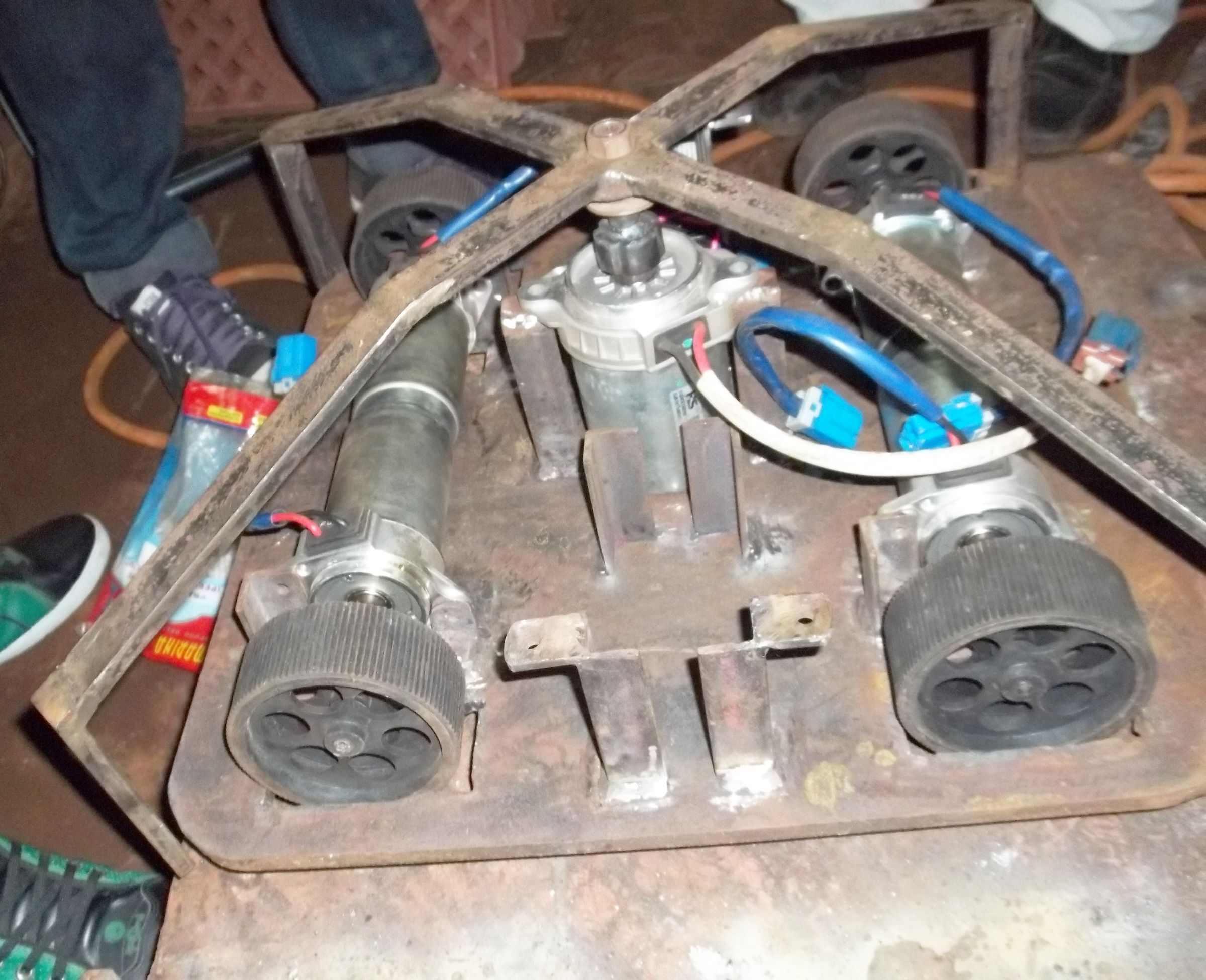 Blitzkrieg: the Bluetooth Controlled 110lb Combat Robot. : 8 Steps ...