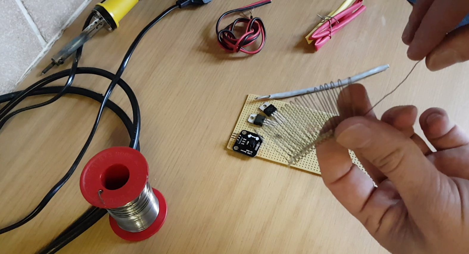 Arduino Controlled Seed Incubator : 5 Steps - Instructables