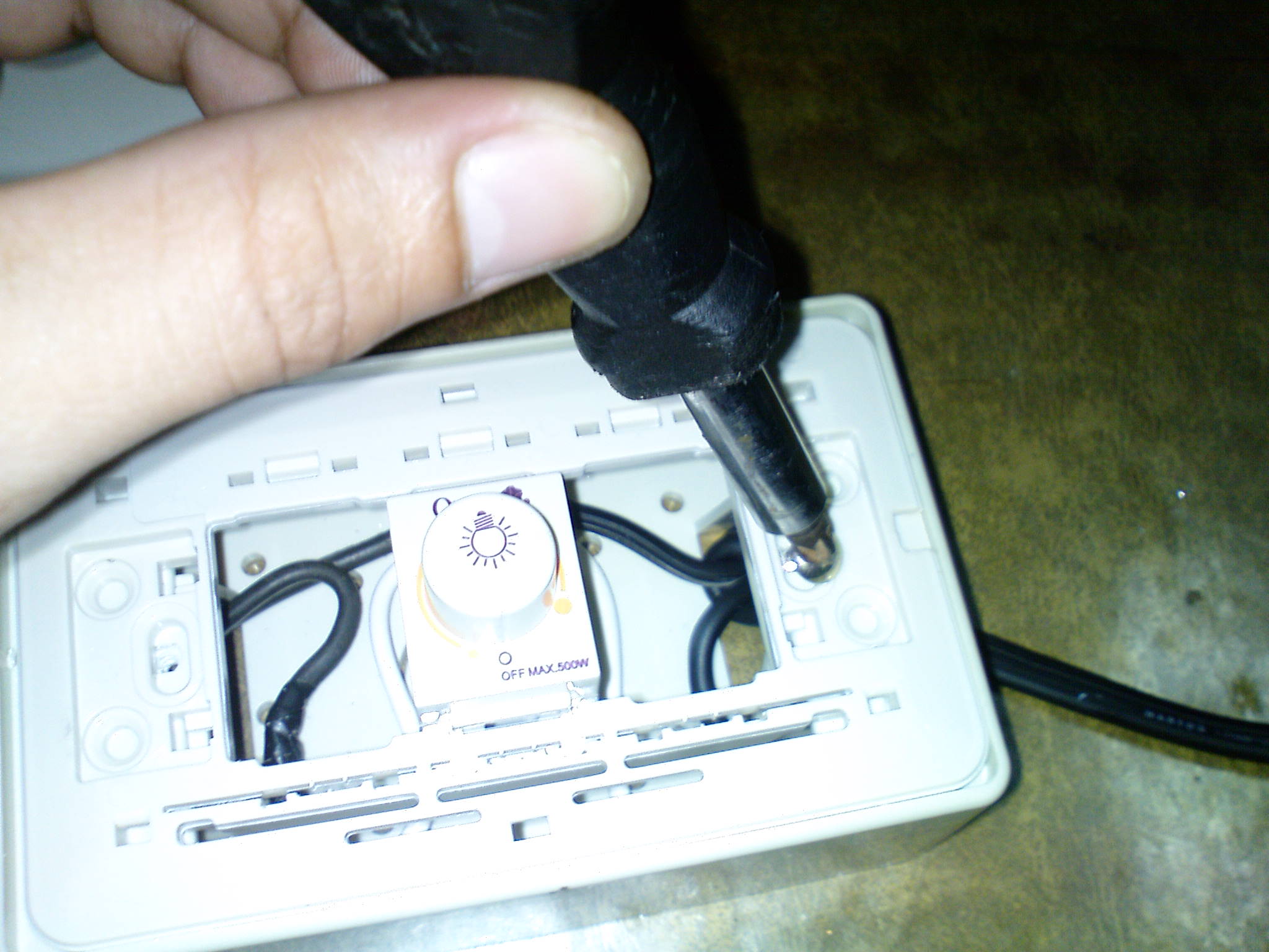 Recycling Your Old Dimmer Switch As a Variable Temperature Control for ...