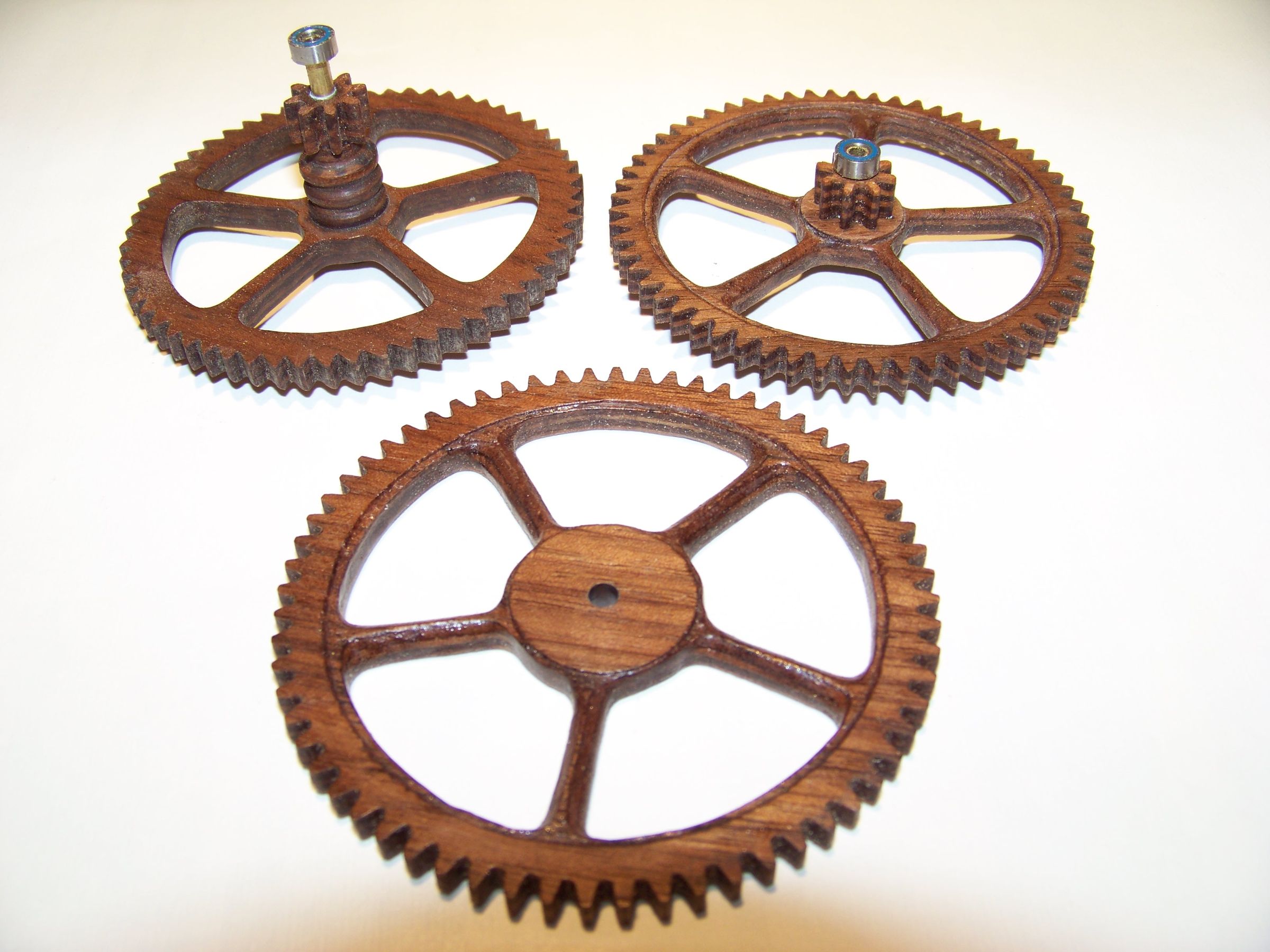Wooden Gear Banjo Clock : 10 Steps (with Pictures) - Instructables