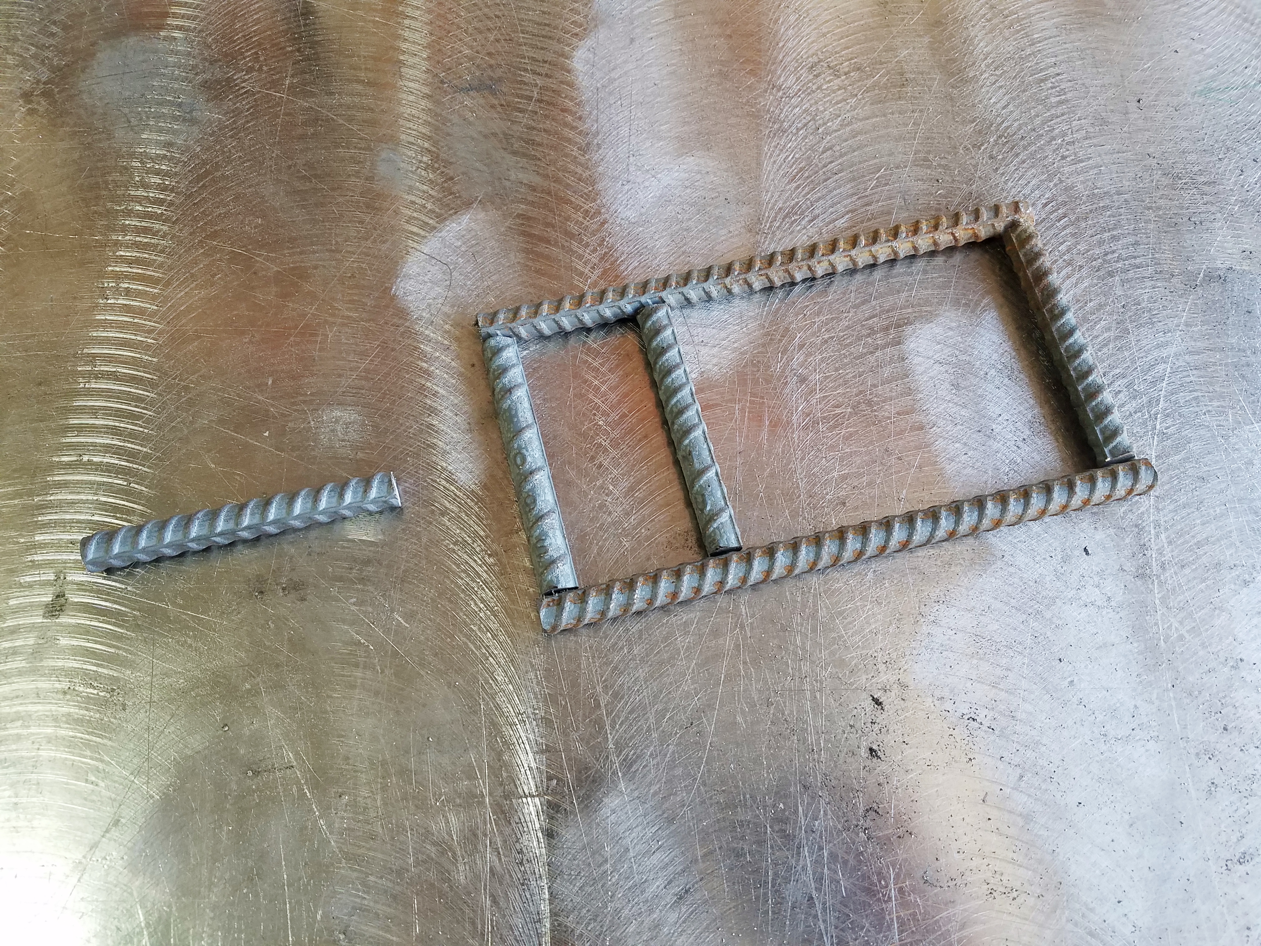 How to Make Giant Halloween Spiders : 23 Steps (with Pictures ...