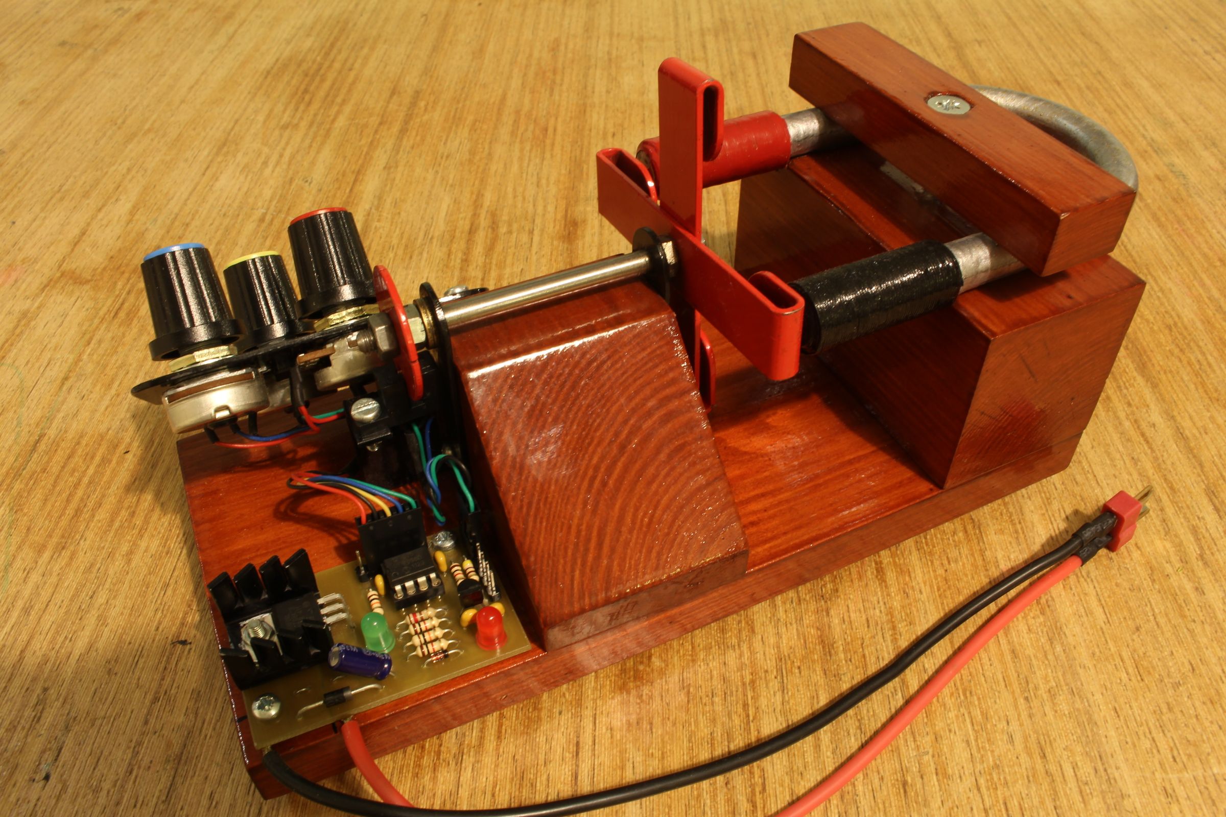 Electronic Motor Control Using Optical Pick Up. : 5 Steps (with ...