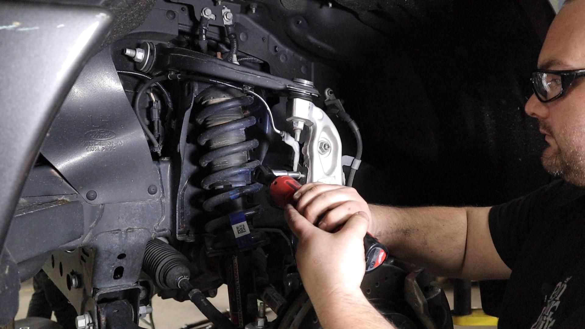 Ford Ranger 2.5" Leveling Kit Install 2019-2022 : 14 Steps - Instructables