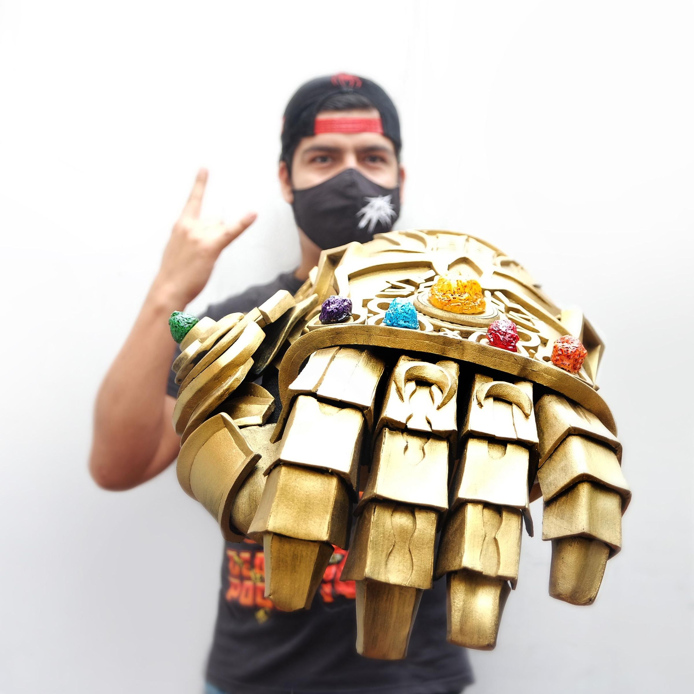 The Infinity Gauntlet. : 30 Steps (with Pictures) - Instructables