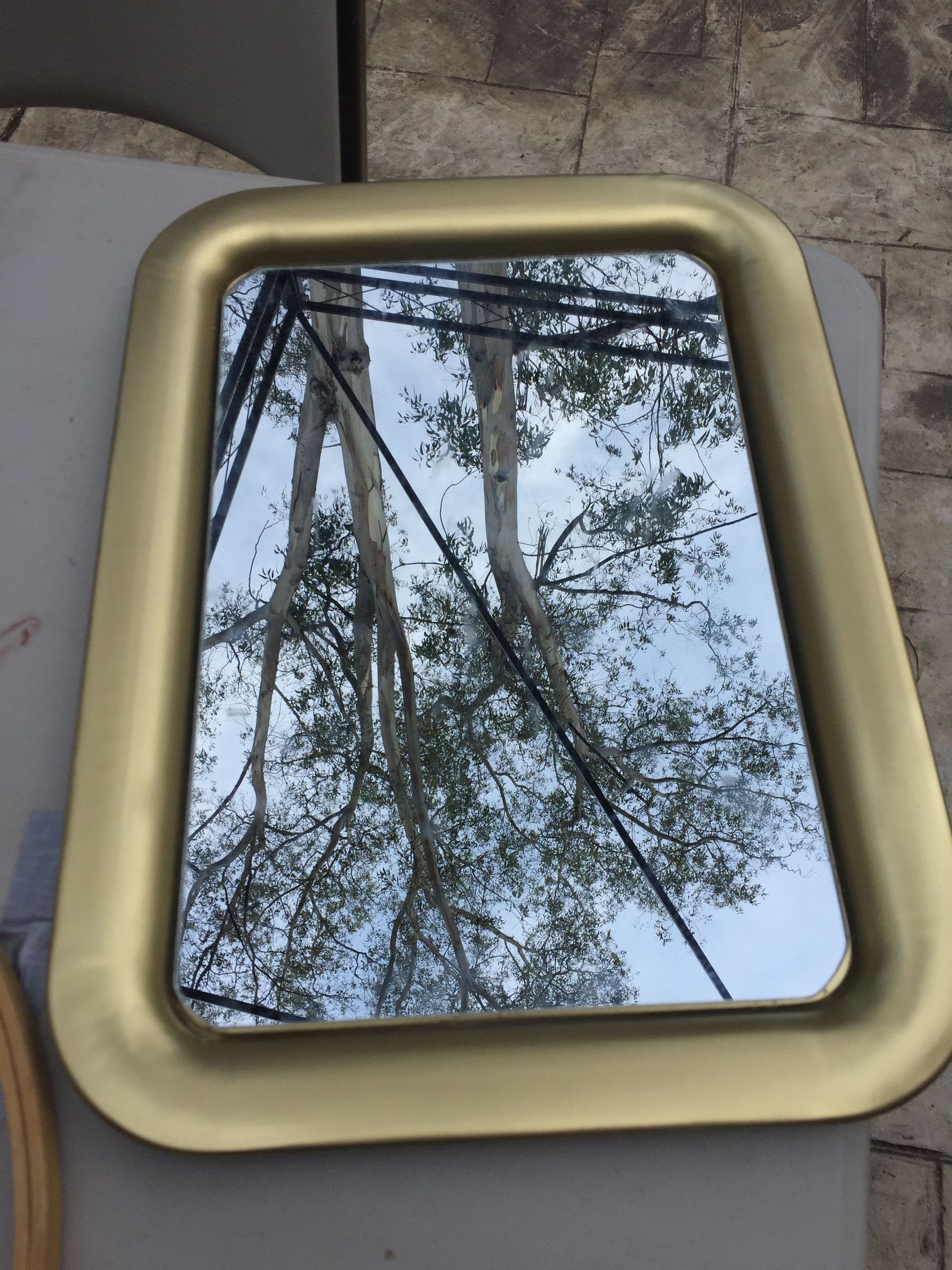 Super Easy Mirror With Frame : 5 Steps (with Pictures) - Instructables