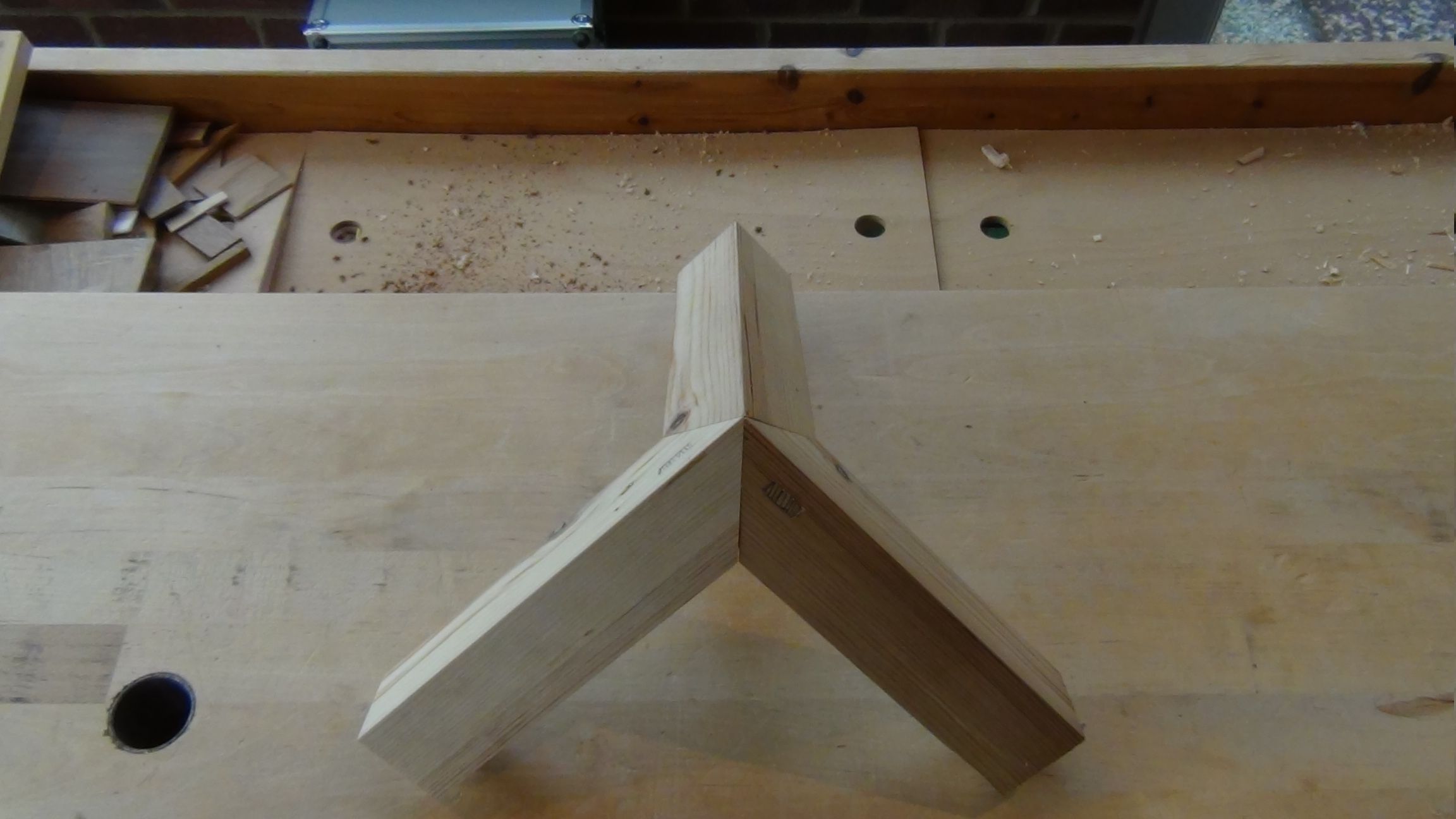 Kane Tsugi Joint - Three Way Pinned Corner Mitre : 8 Steps (with ...