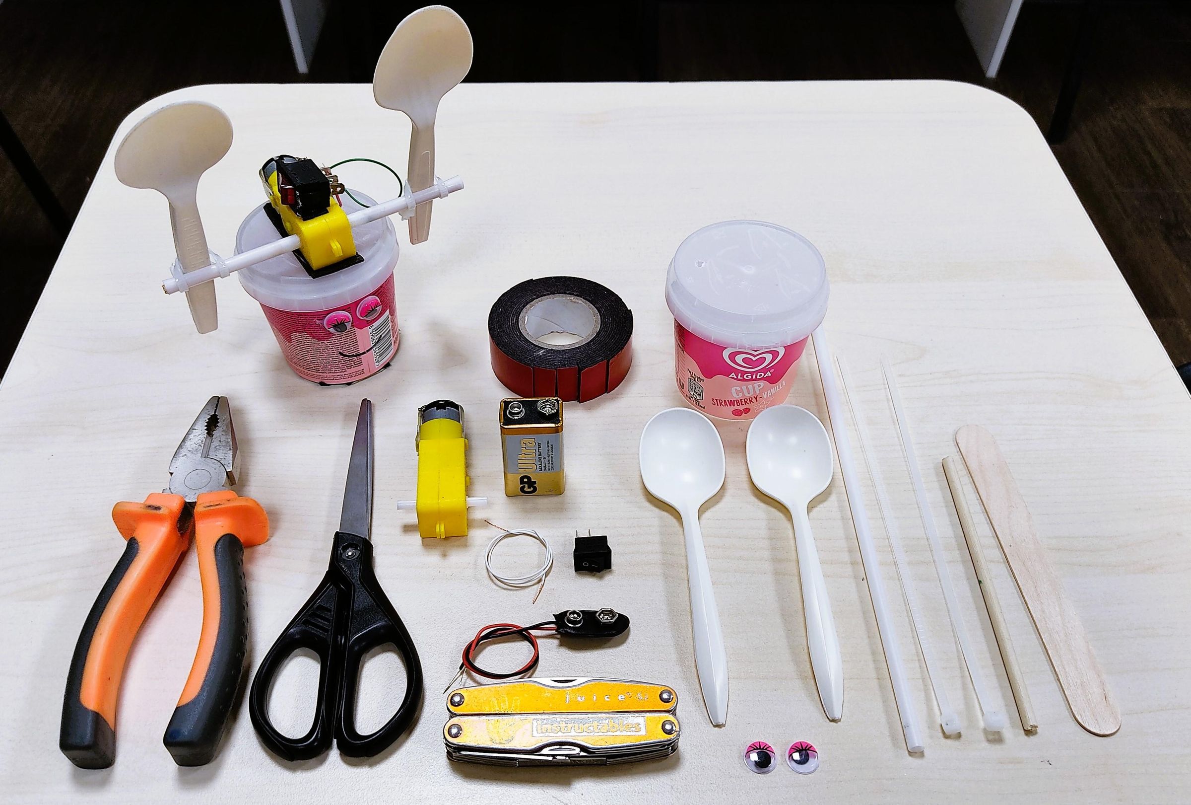 Robotics for School: Create Four Easy Robots Using Simple Materials ...
