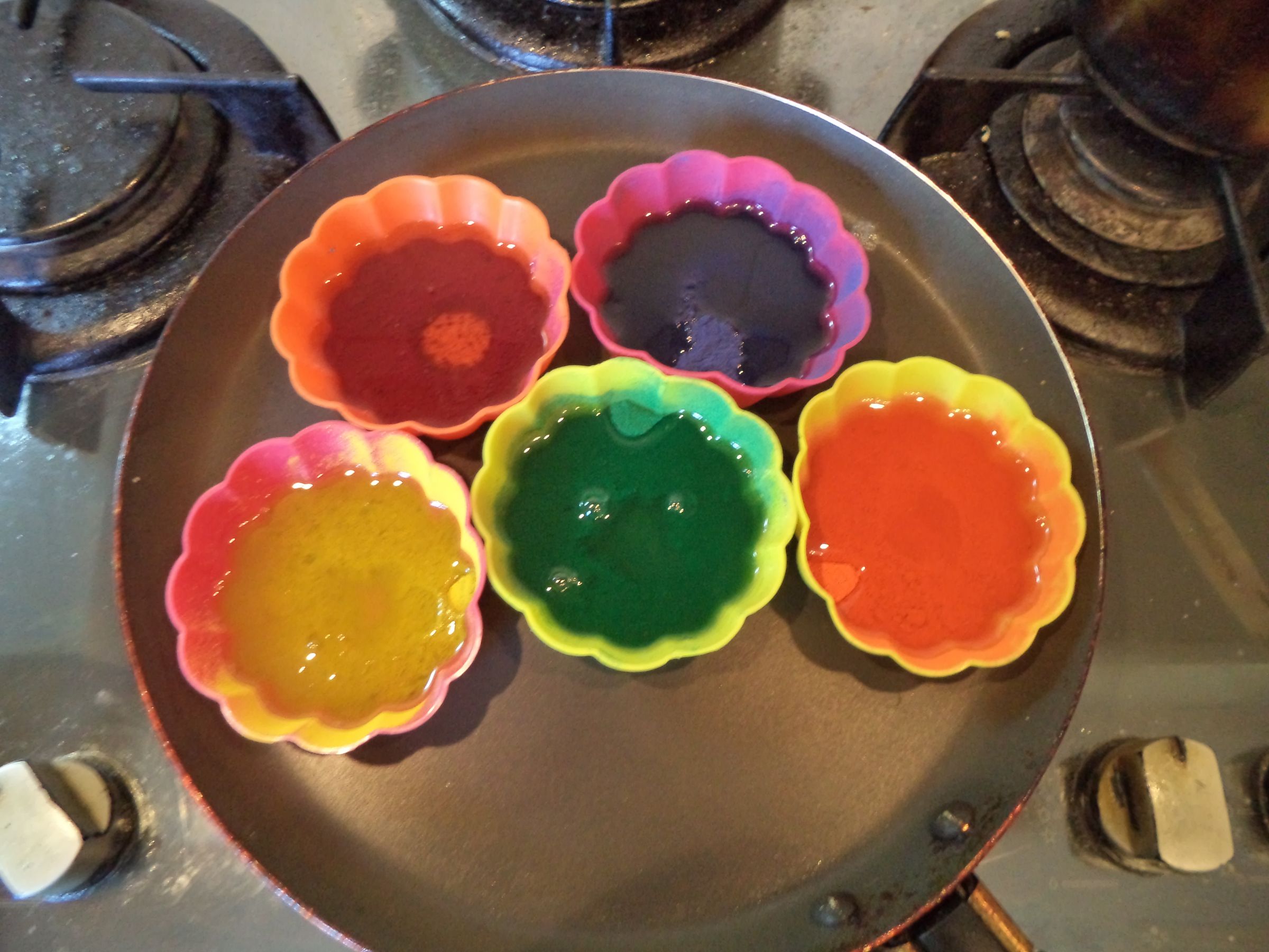 How to Make Not So Sh... Bad Crayons : 10 Steps - Instructables