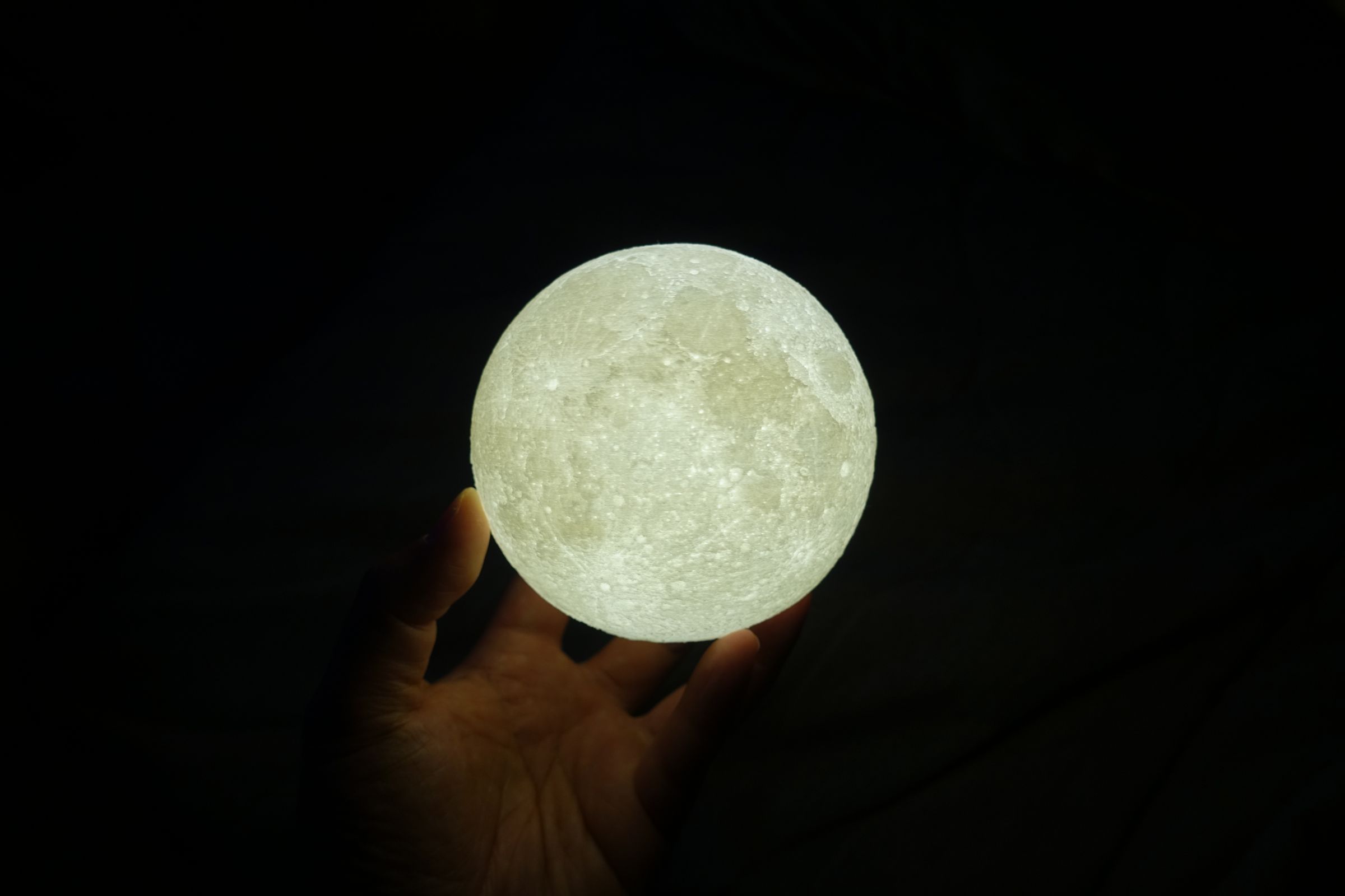 Moon Station Powered Moon Lamp : 8 Steps (with Pictures) - Instructables