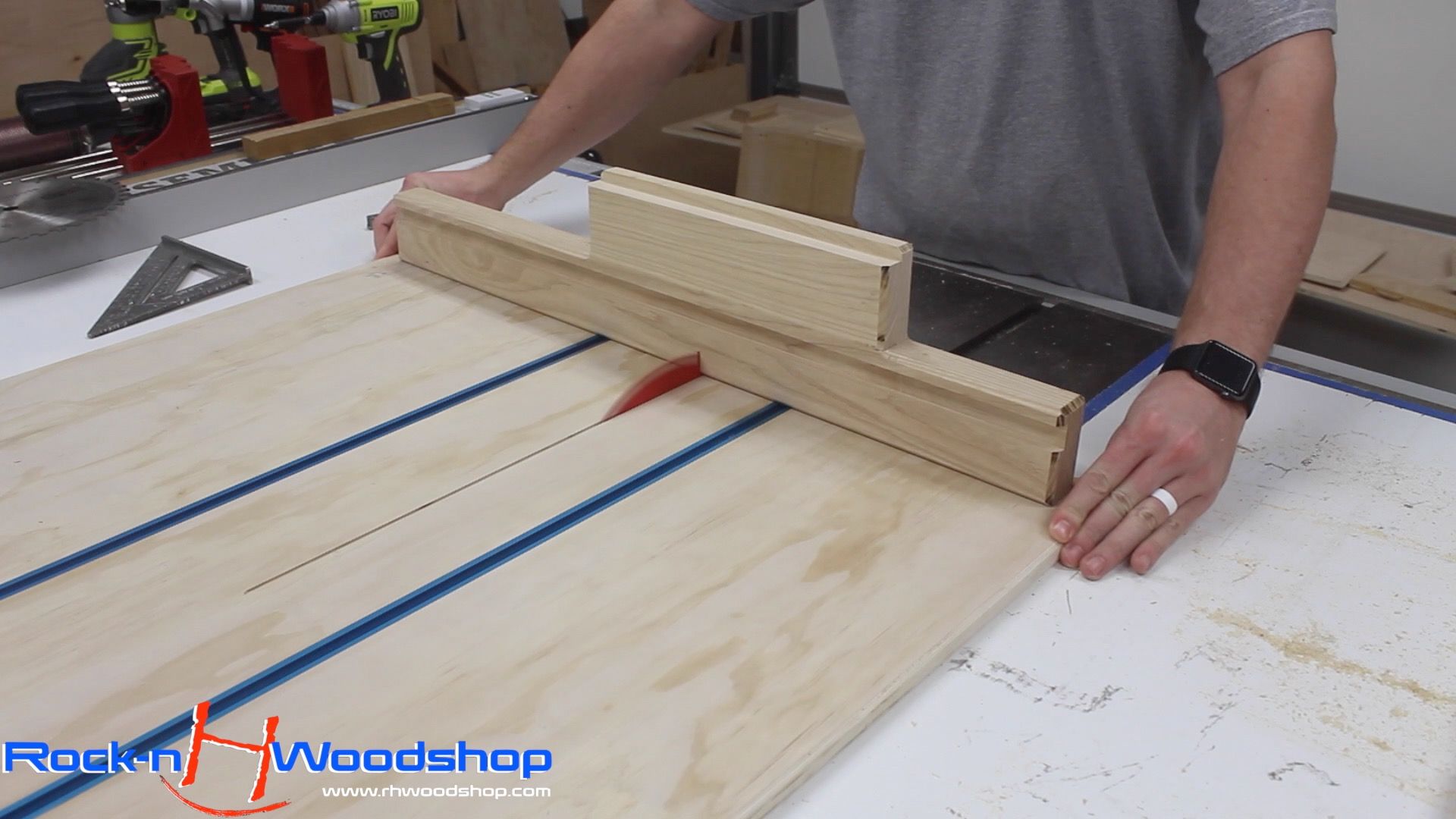 Ultimate Crosscut Sled With Dust Collection : 26 Steps (with Pictures ...