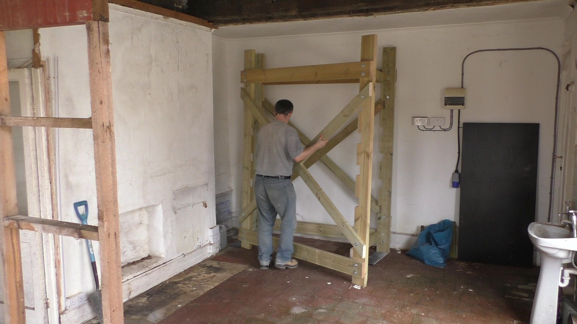Wooden Scaffolding Tower : 11 Steps (with Pictures) - Instructables