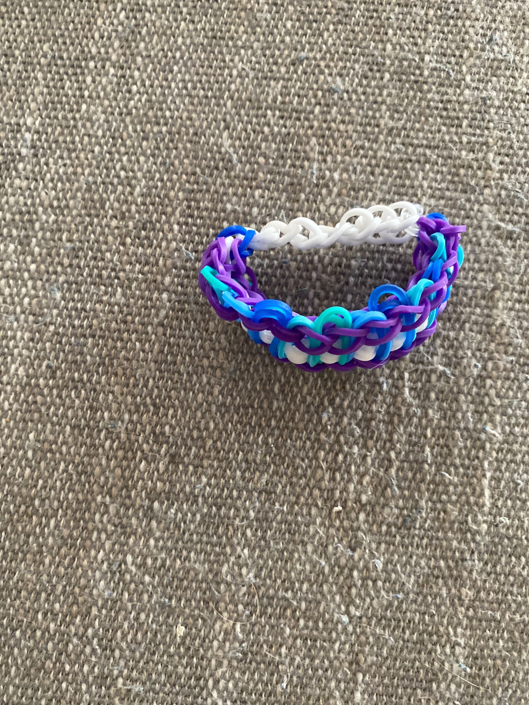 Rainbow Loom Ladder Bracelet! : 9 Steps - Instructables