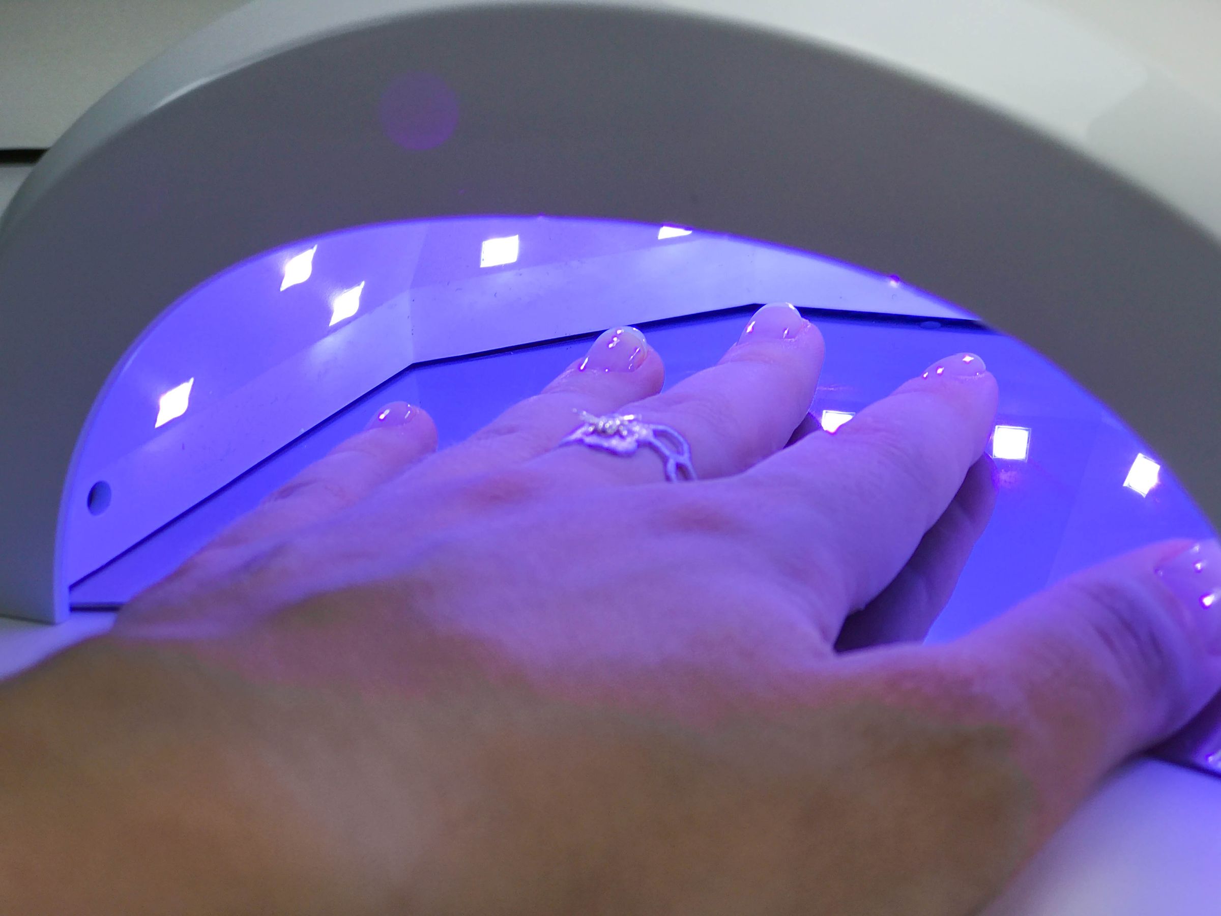 Gel Polish Like a Pro at Home : 12 Steps (with Pictures) - Instructables