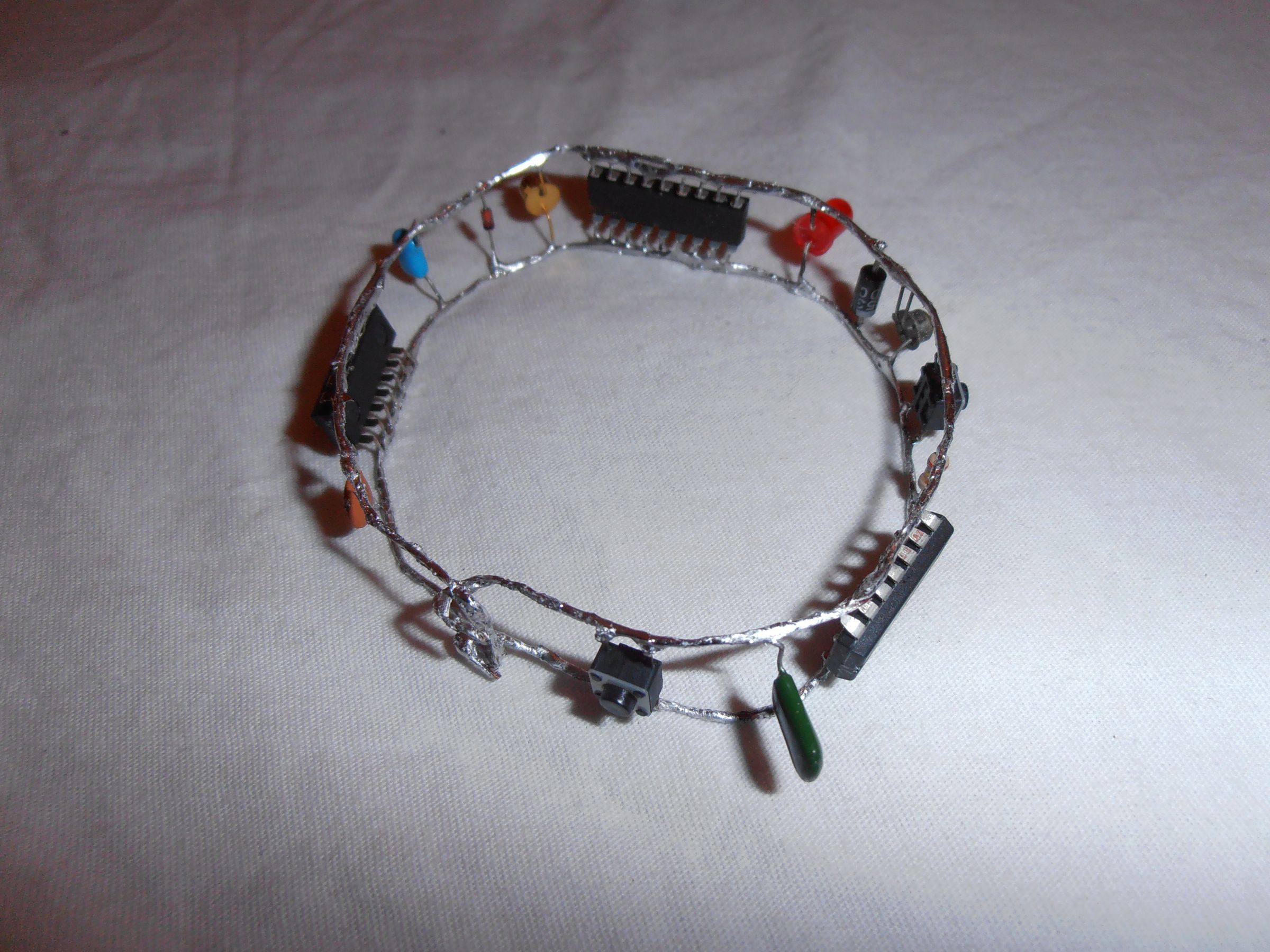 Electronic Waste Bracelet : 8 Steps - Instructables