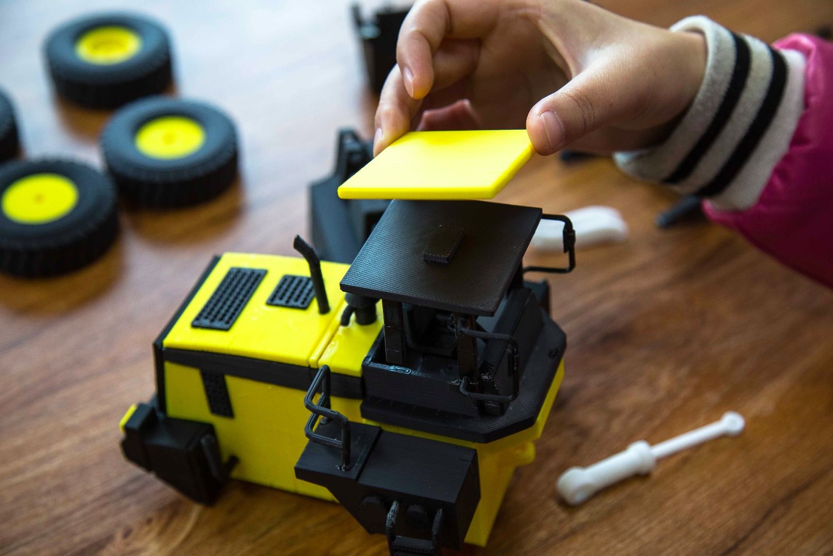 A 3D Printed Front End Loader : 10 Steps - Instructables