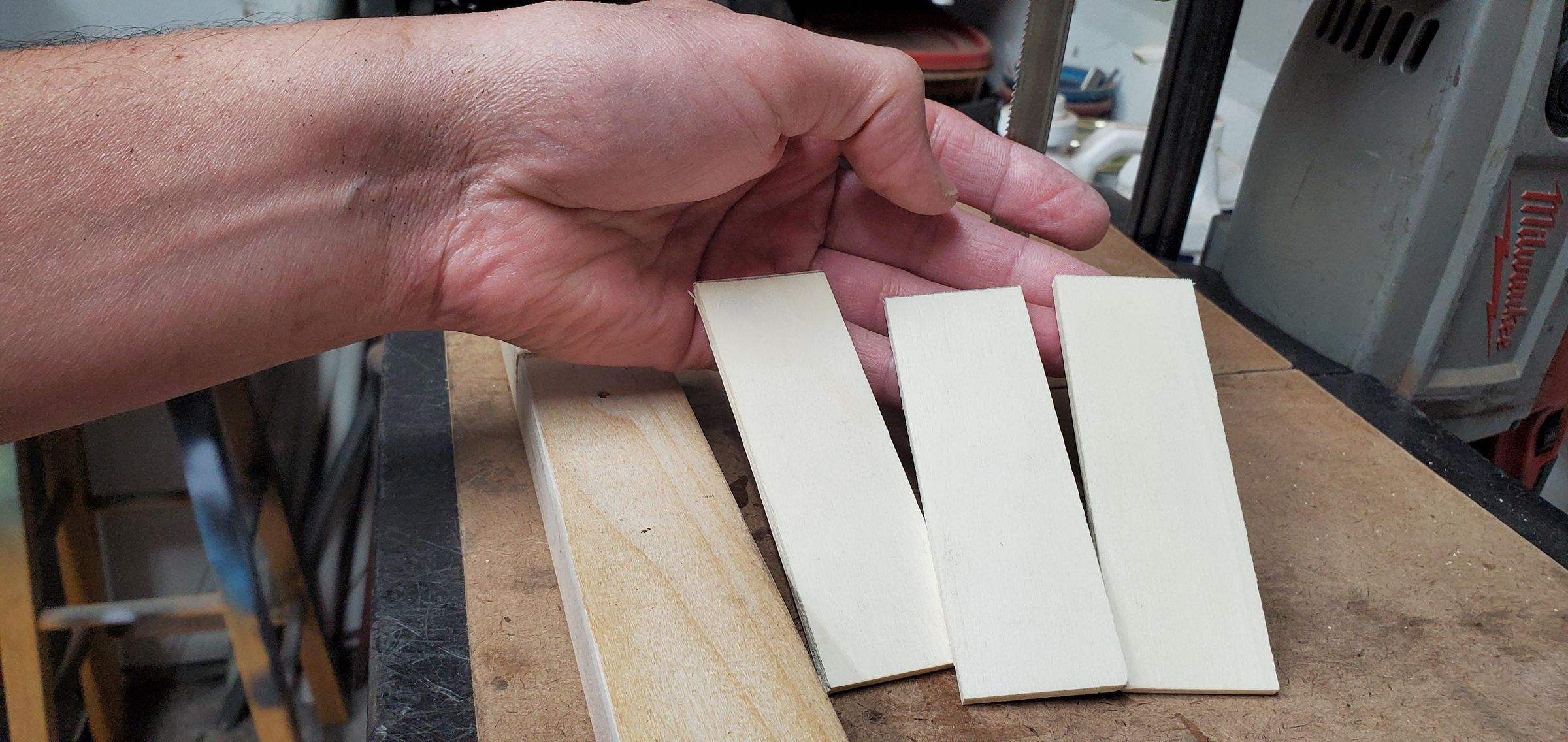 How to Make a Utah Monolith Christmas Ornament : 12 Steps (with ...