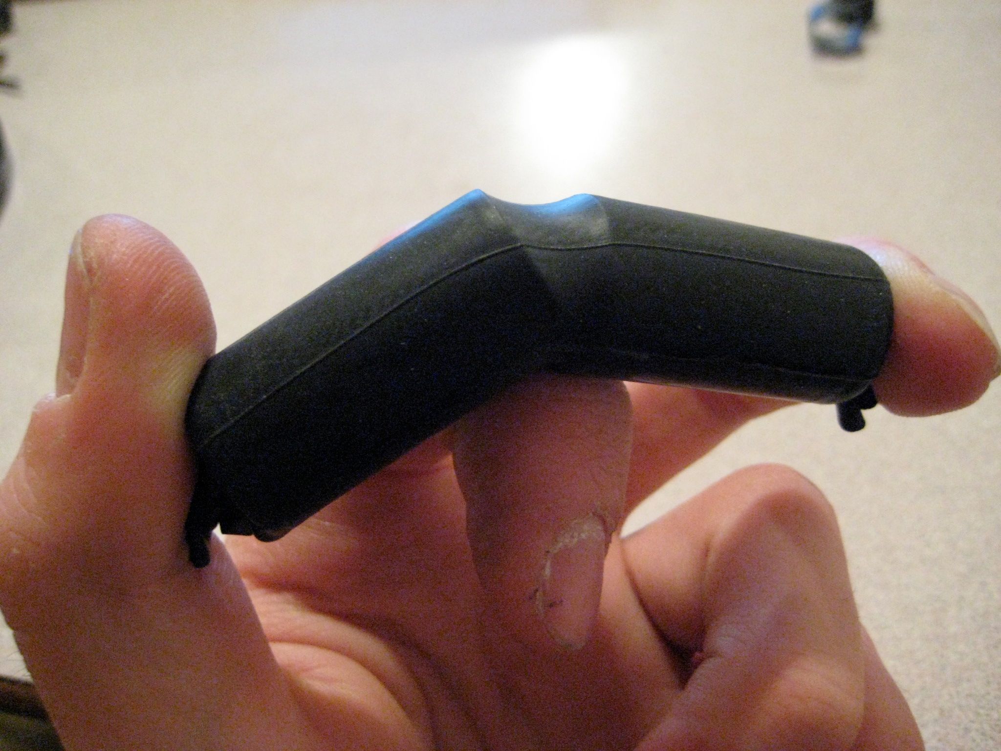 Waterproof Pocket Sized Battery Storage : 4 Steps - Instructables