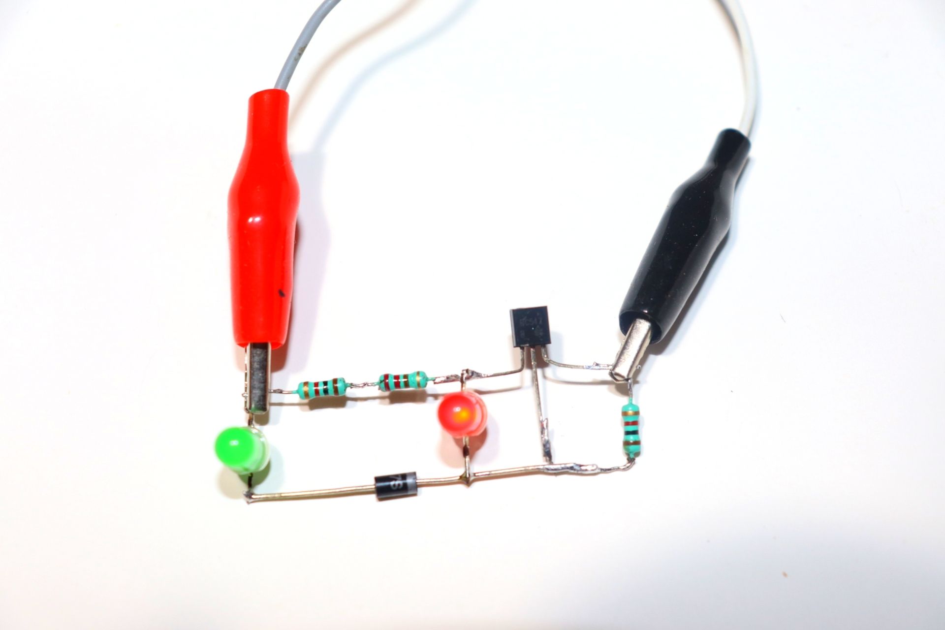 3.7V Battery Low and Full Level Indicator Circuit : 9 Steps (with ...