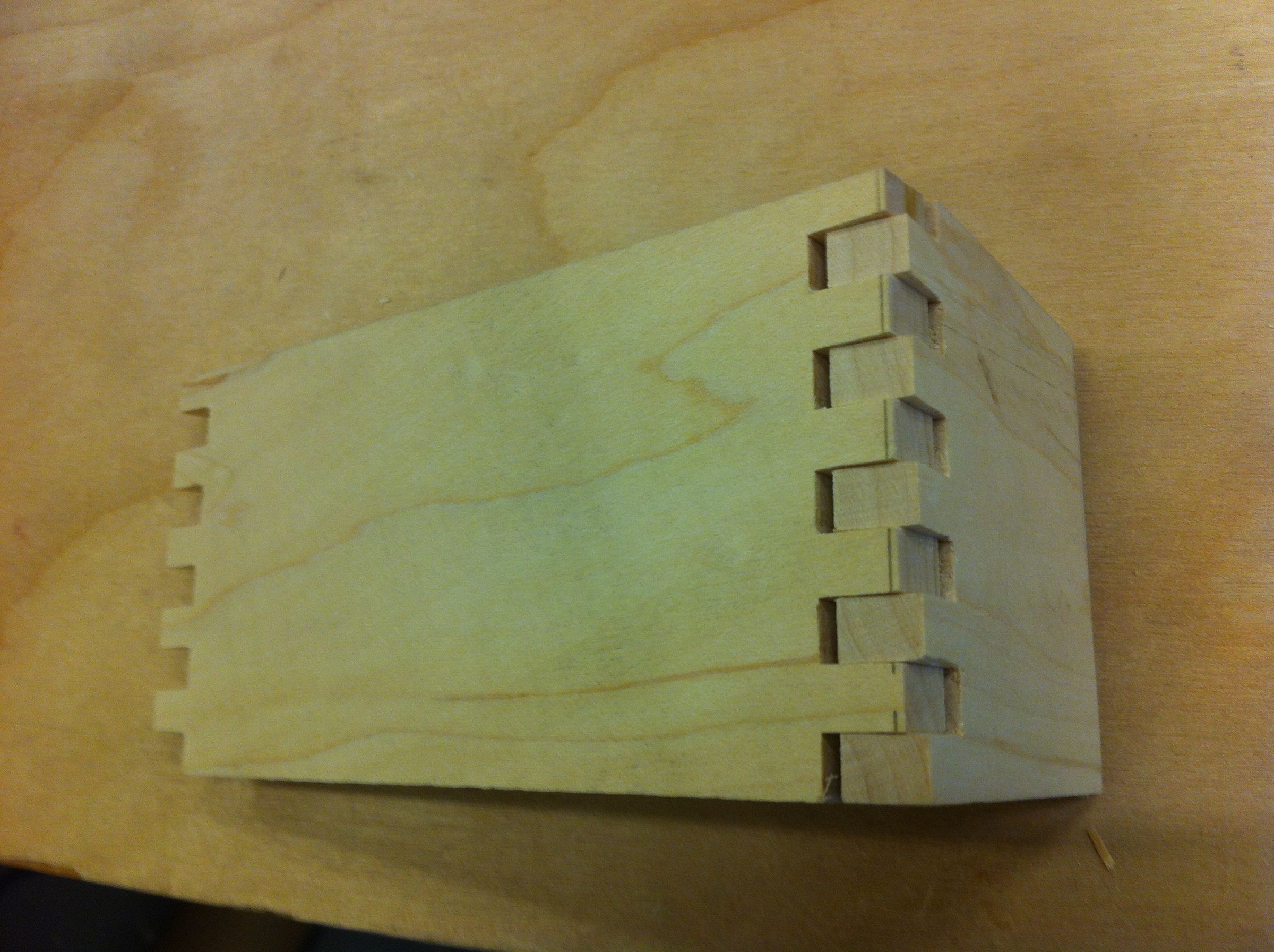 Make a Quick Box Using Box Joints : 8 Steps (with Pictures) - Instructables