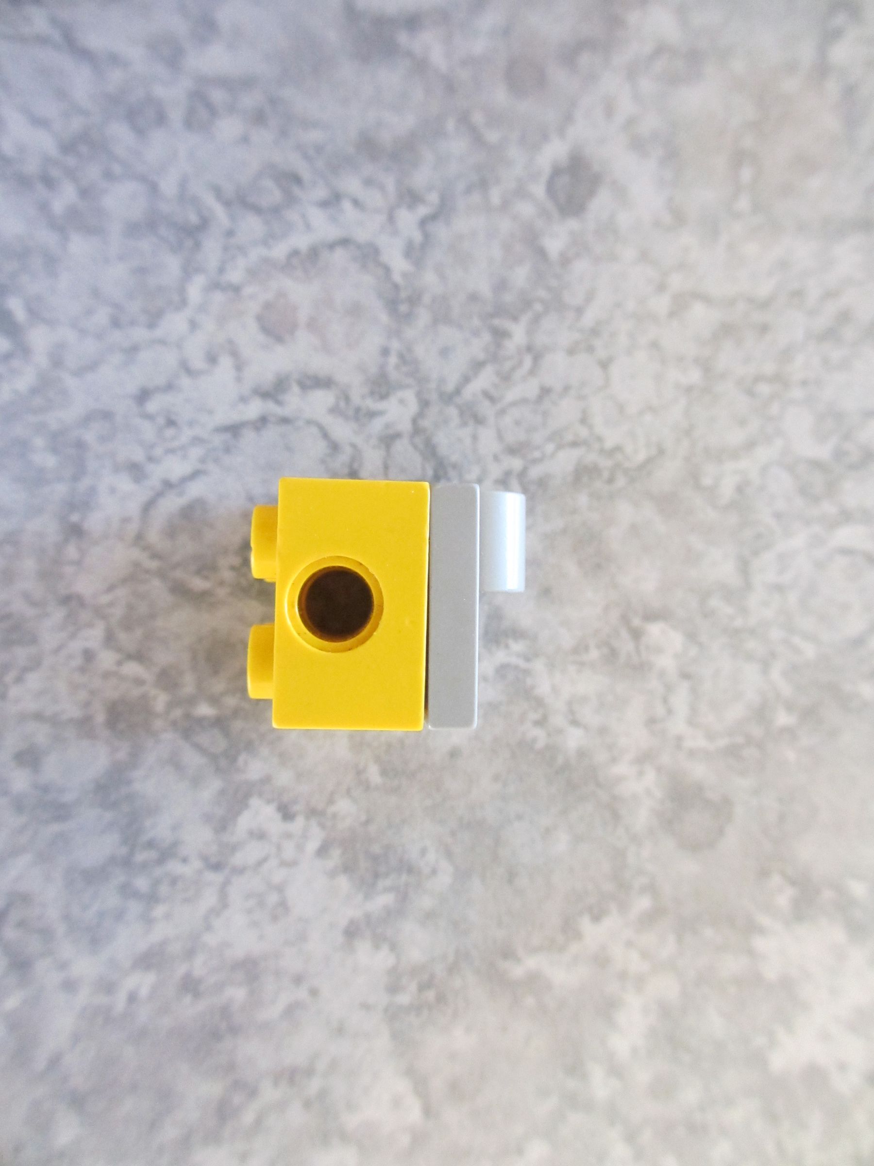 Lego Claptrap : 8 Steps - Instructables