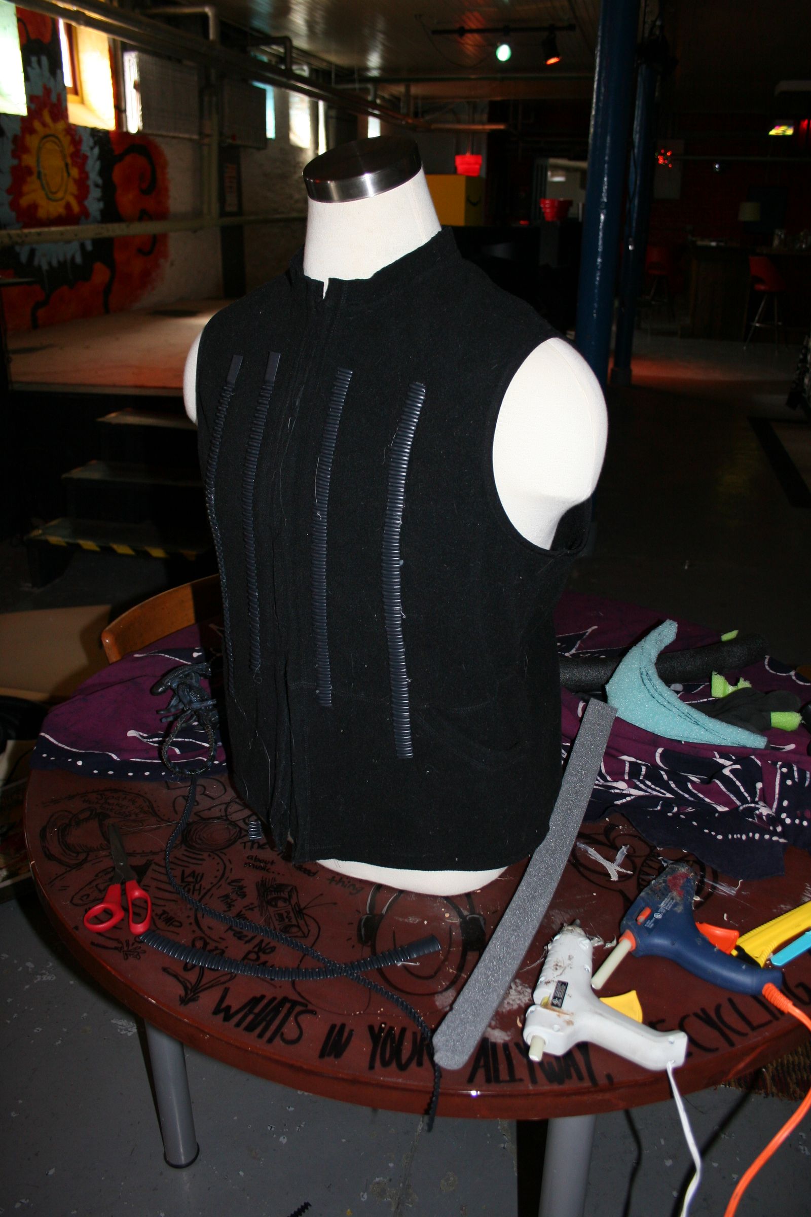 Alien Xenomorph Costume : 17 Steps (with Pictures) - Instructables