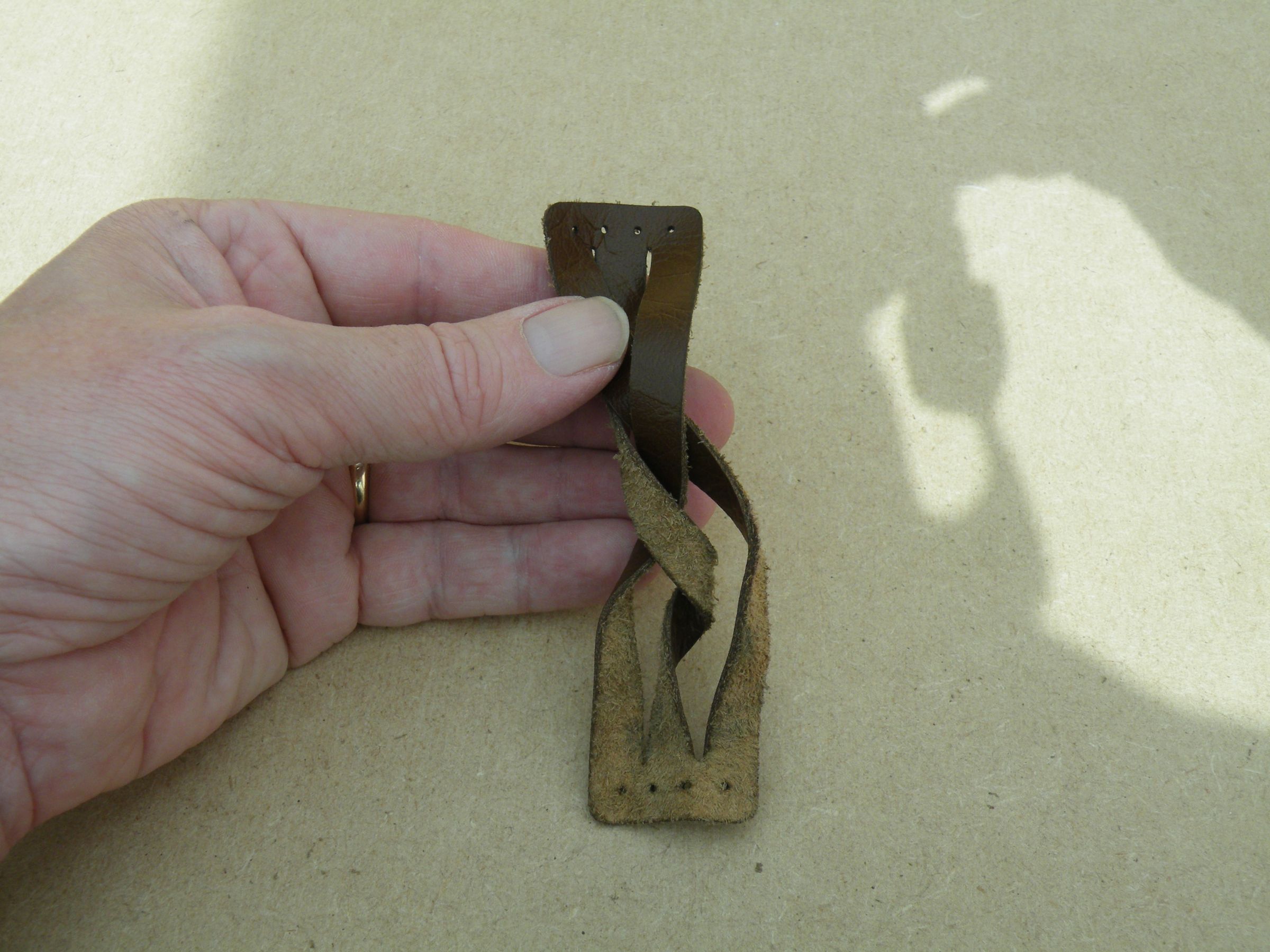 Plaited Leather Woggle : 8 Steps (with Pictures) - Instructables