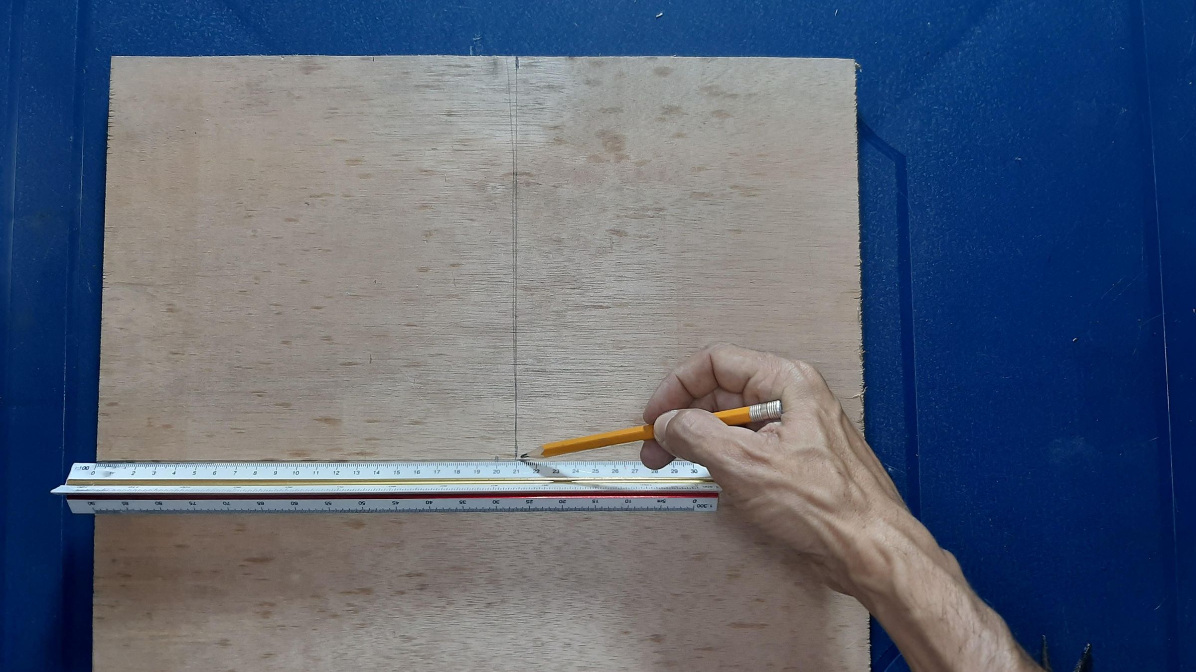 FUTURISTIC CORNER STAND : 10 Steps (with Pictures) - Instructables