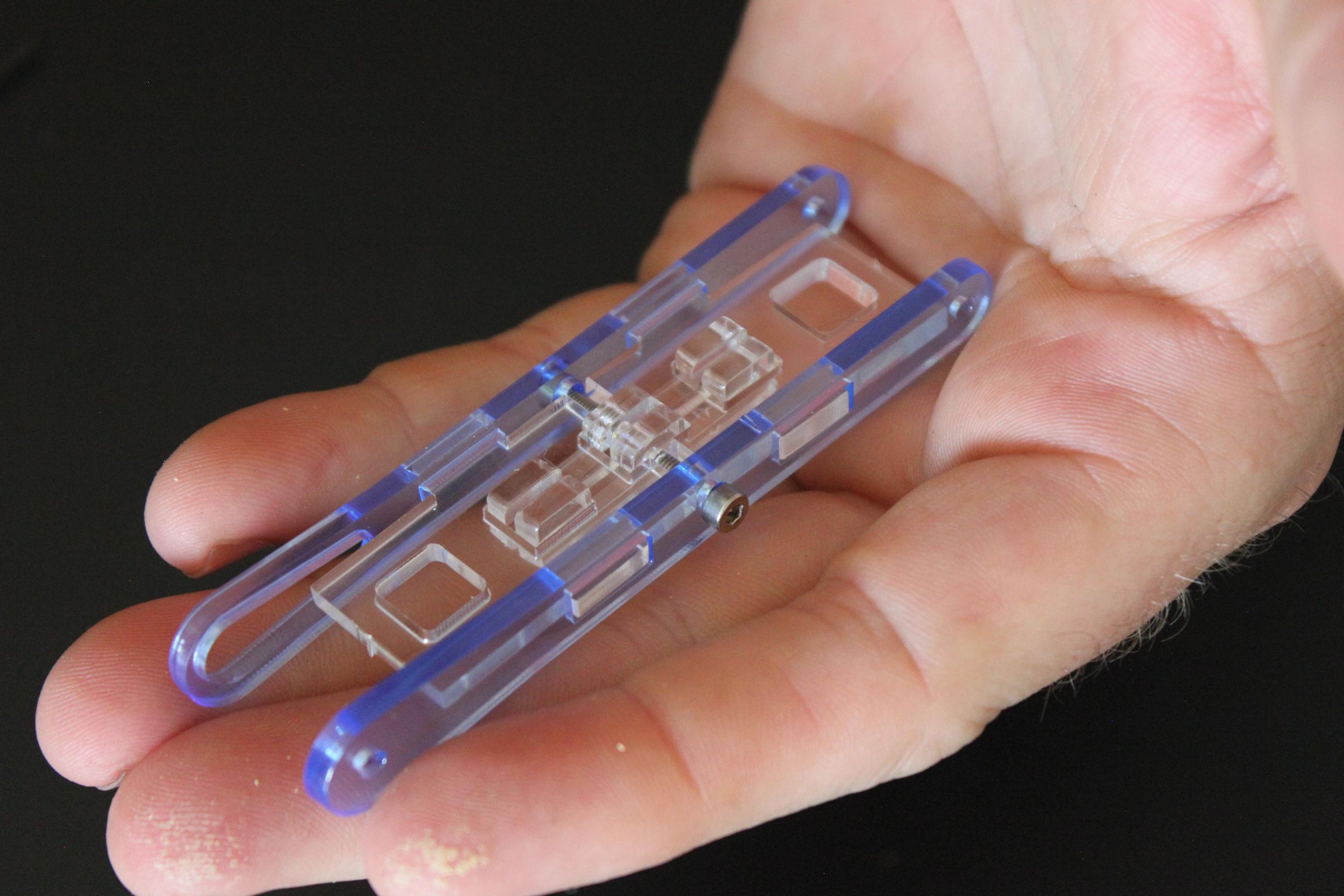 Pocket Sized Robot Arm - MeArm V3.0 - Small, Hackable, Open Source : 18 Steps (with Pictures ...