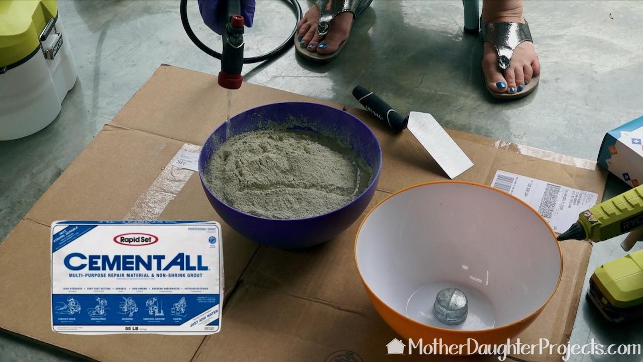How to Make a Concrete Base for Many Applications : 7 Steps (with ...