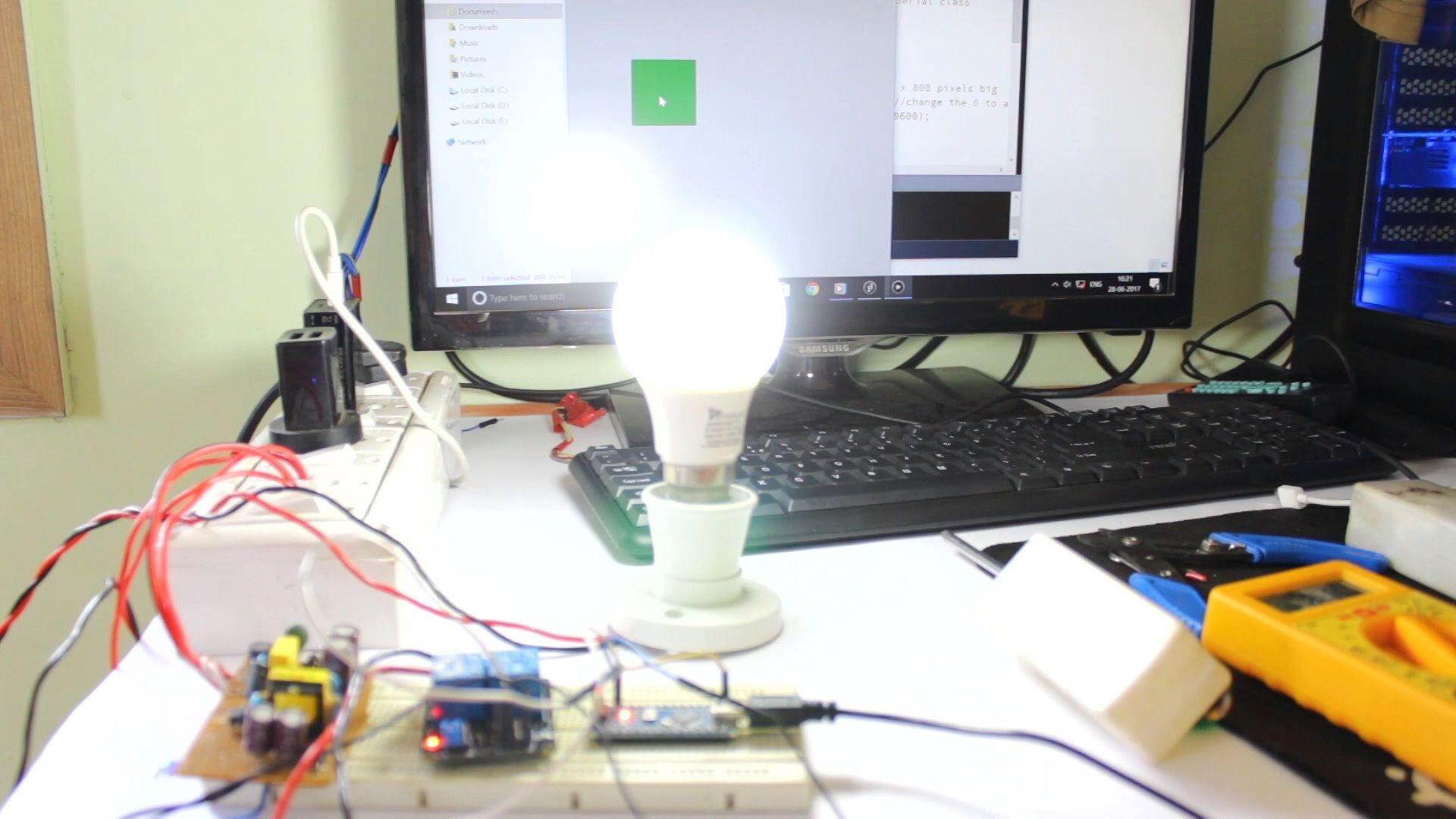 Control Your Room Lights Using Your Computer : 4 Steps (with Pictures ...