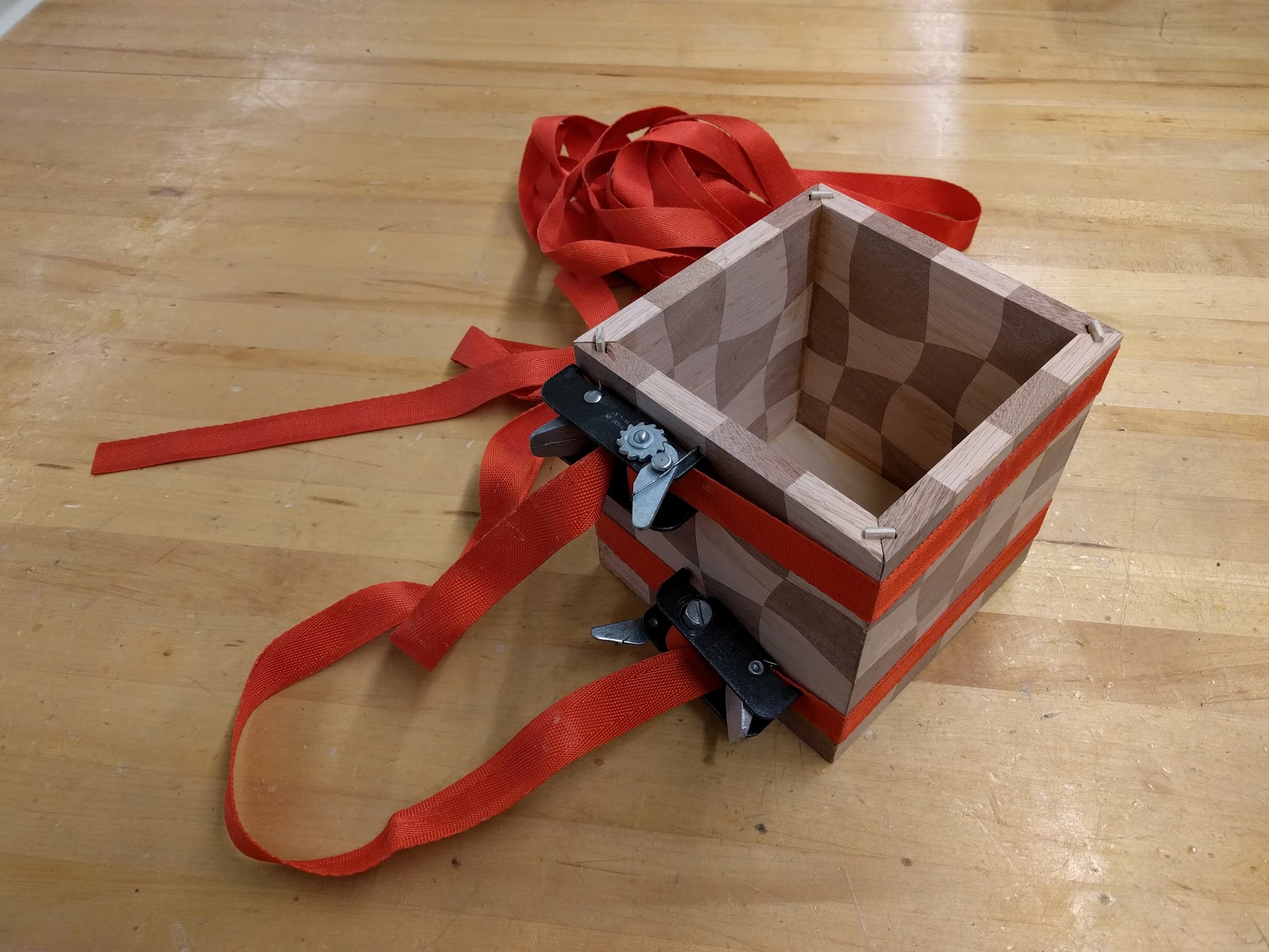 Build a Warped Box! : 12 Steps (with Pictures) - Instructables