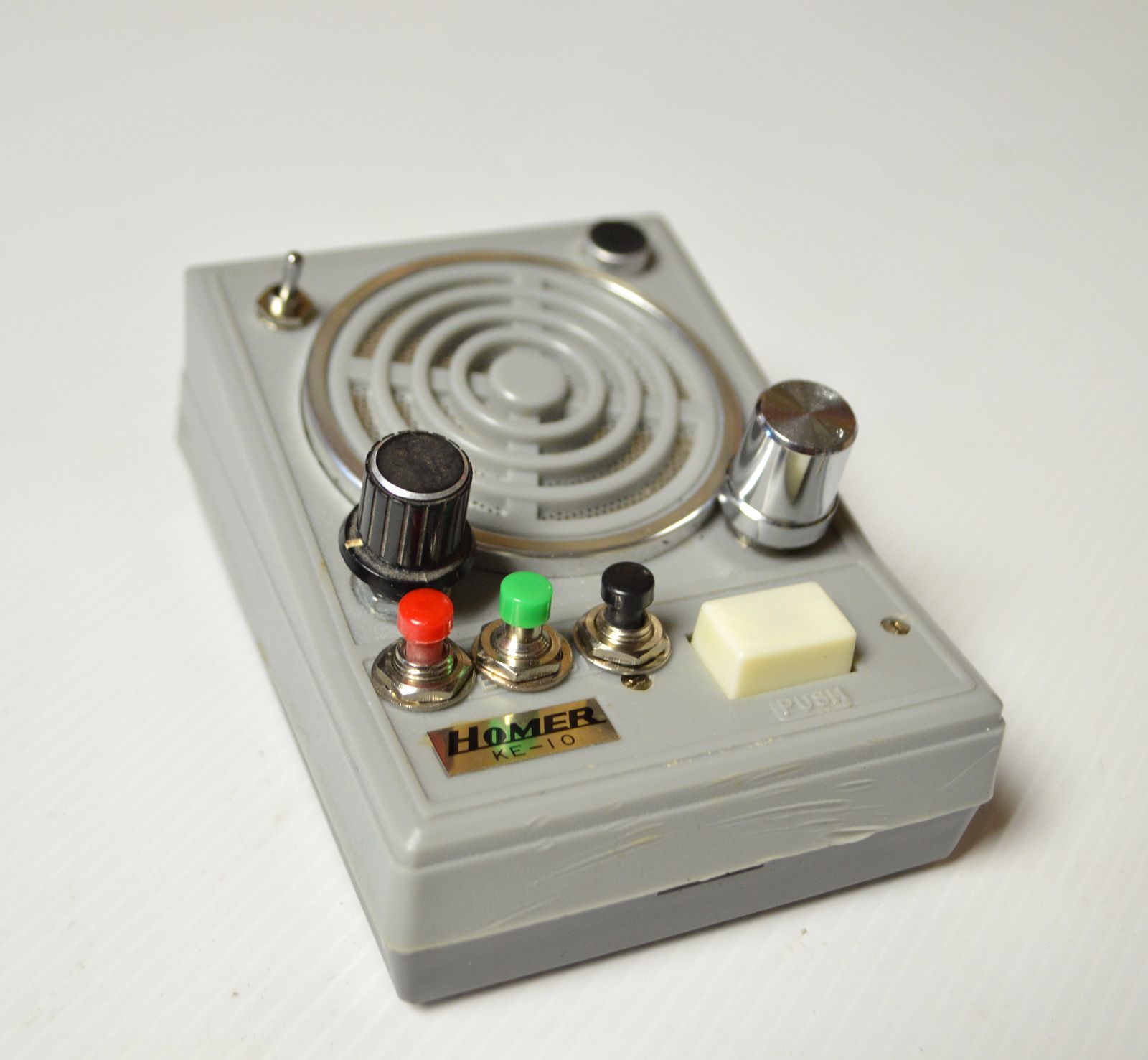 Sound Bending Machine - Intro to Circuit Bending : 9 Steps (with Pictures) - Instructables