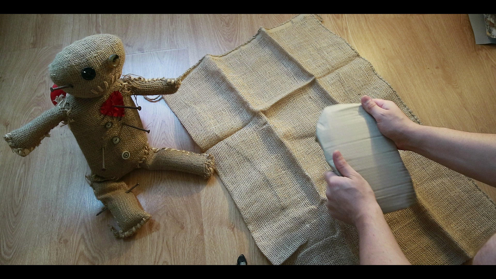 How to Make a Possessed Voodoo Doll - HALLOWEEN TUTORIAL : 24 Steps ...