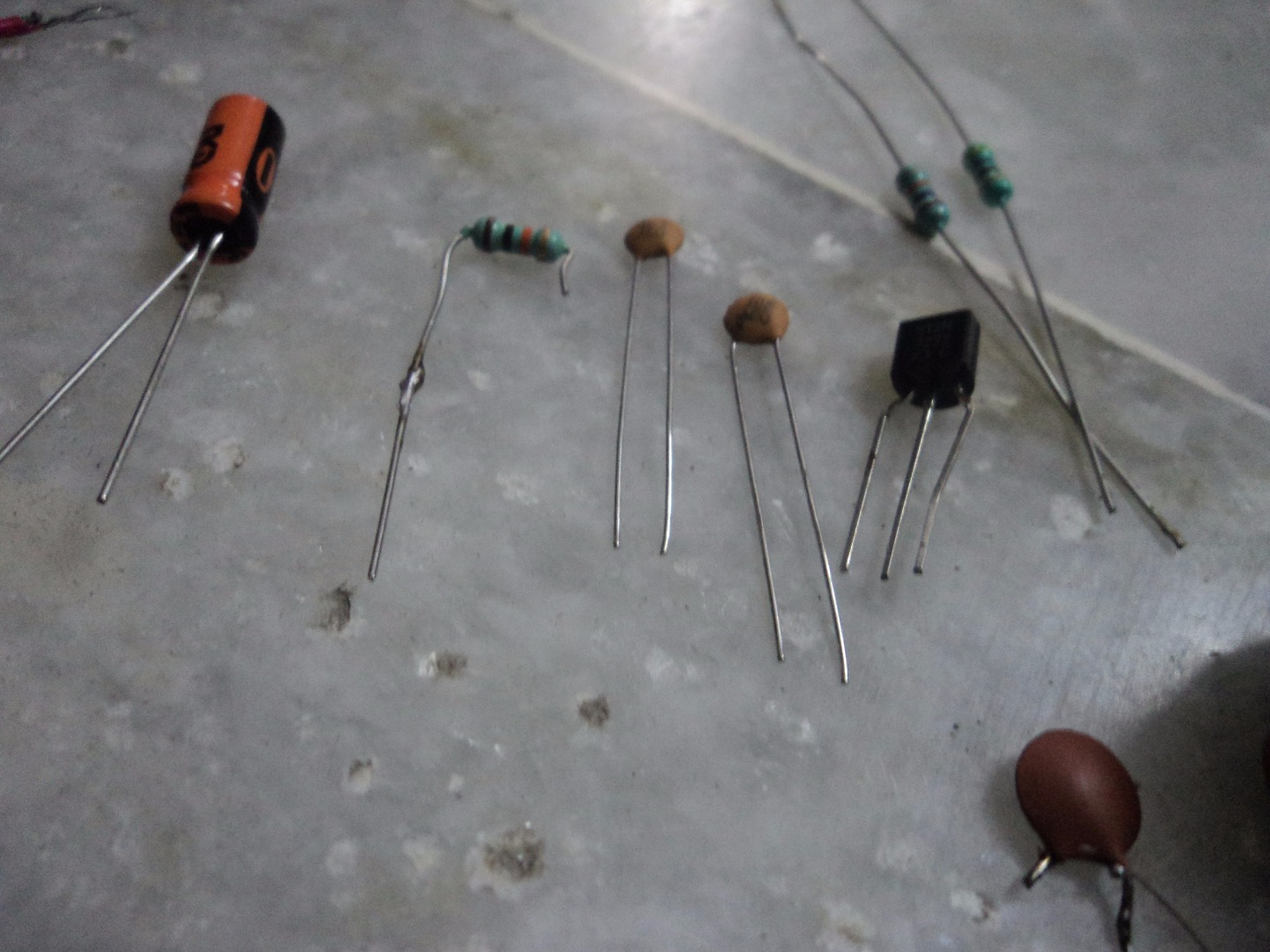 FM Transmitter : 10 Steps (with Pictures) - Instructables