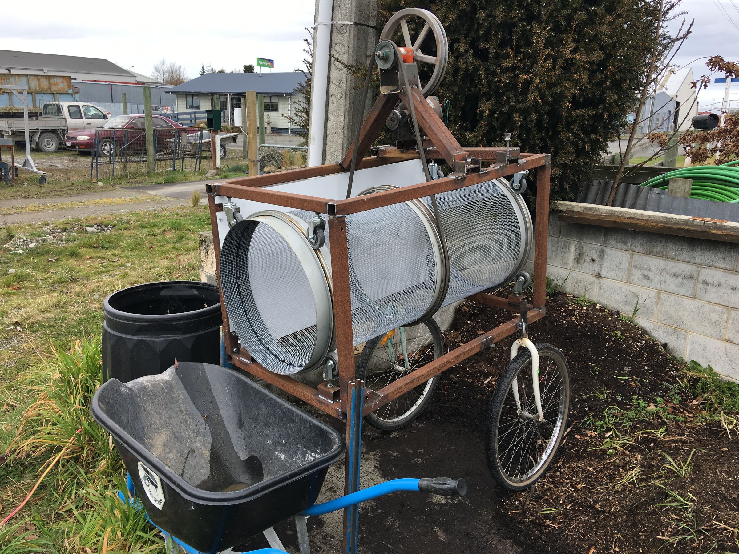 Building a Soil Sifter / Rotary Trommel : 7 Steps (with Pictures ...