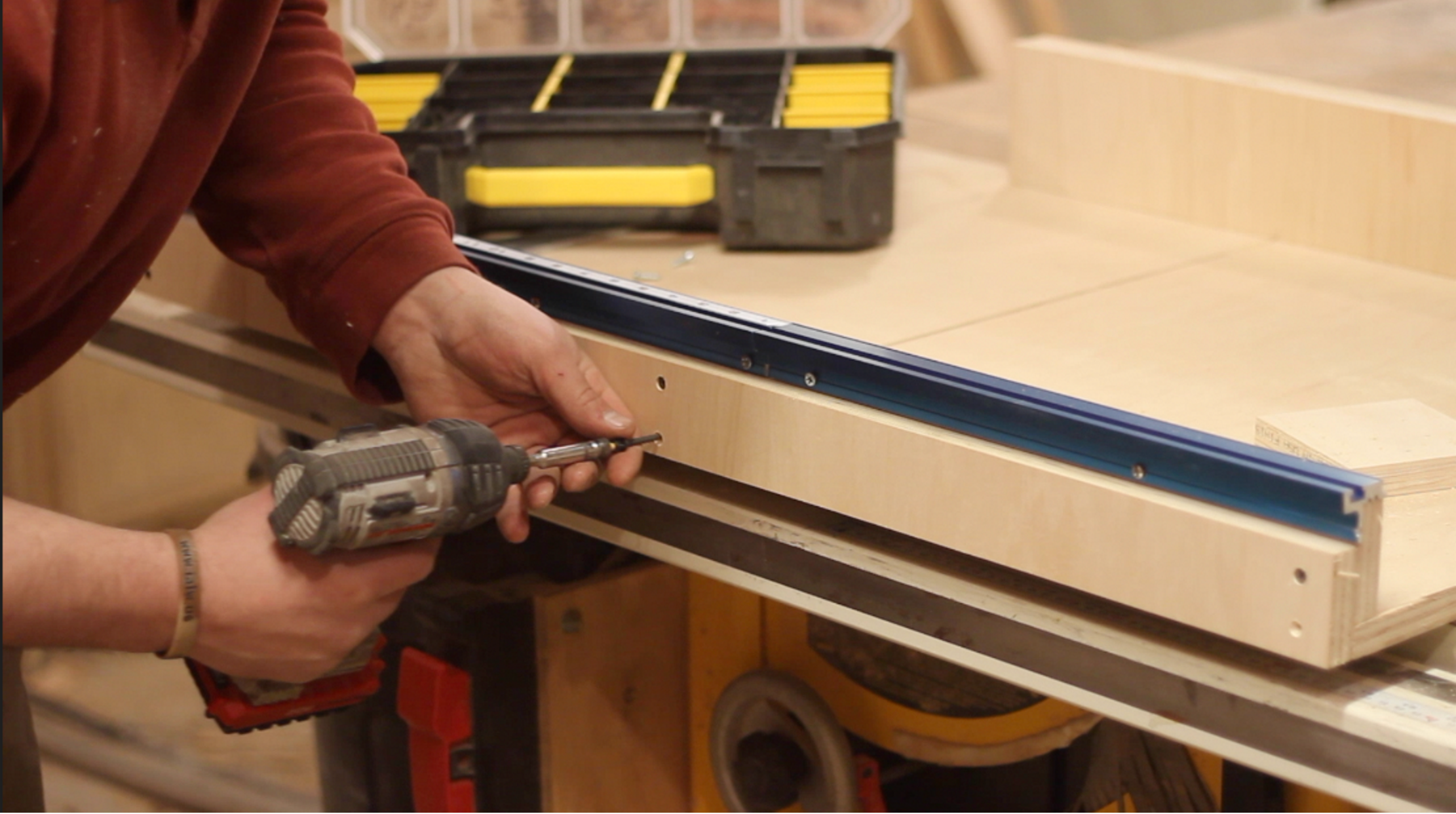 Simple Crosscut Sled : 12 Steps (with Pictures) - Instructables