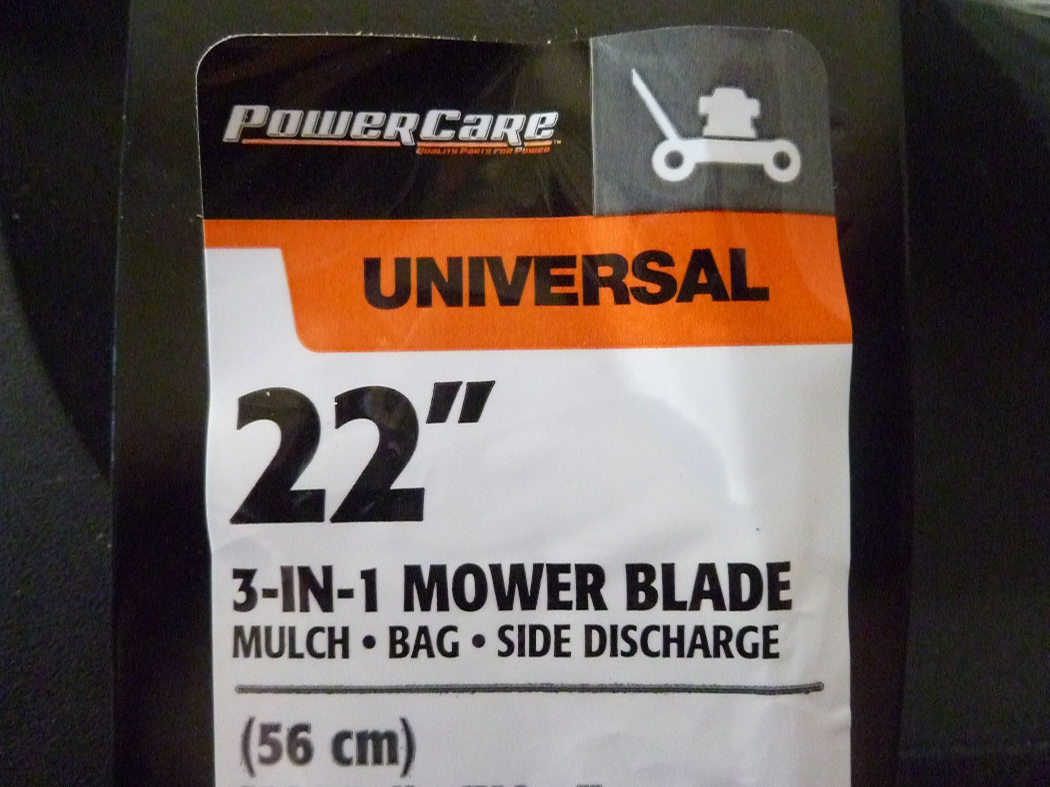 How to Change a Push Mower Blade. : 6 Steps - Instructables