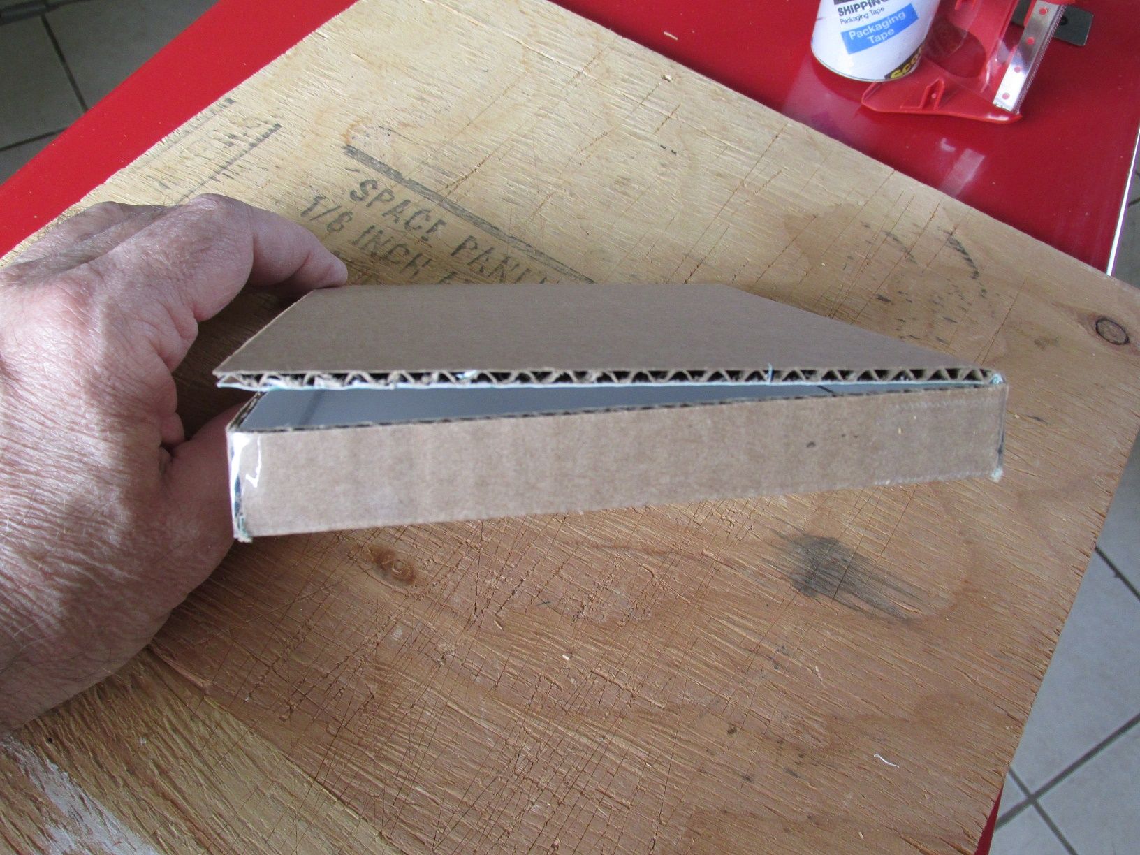 A Compact Disc (CD) Mailer Box : 9 Steps (with Pictures) - Instructables