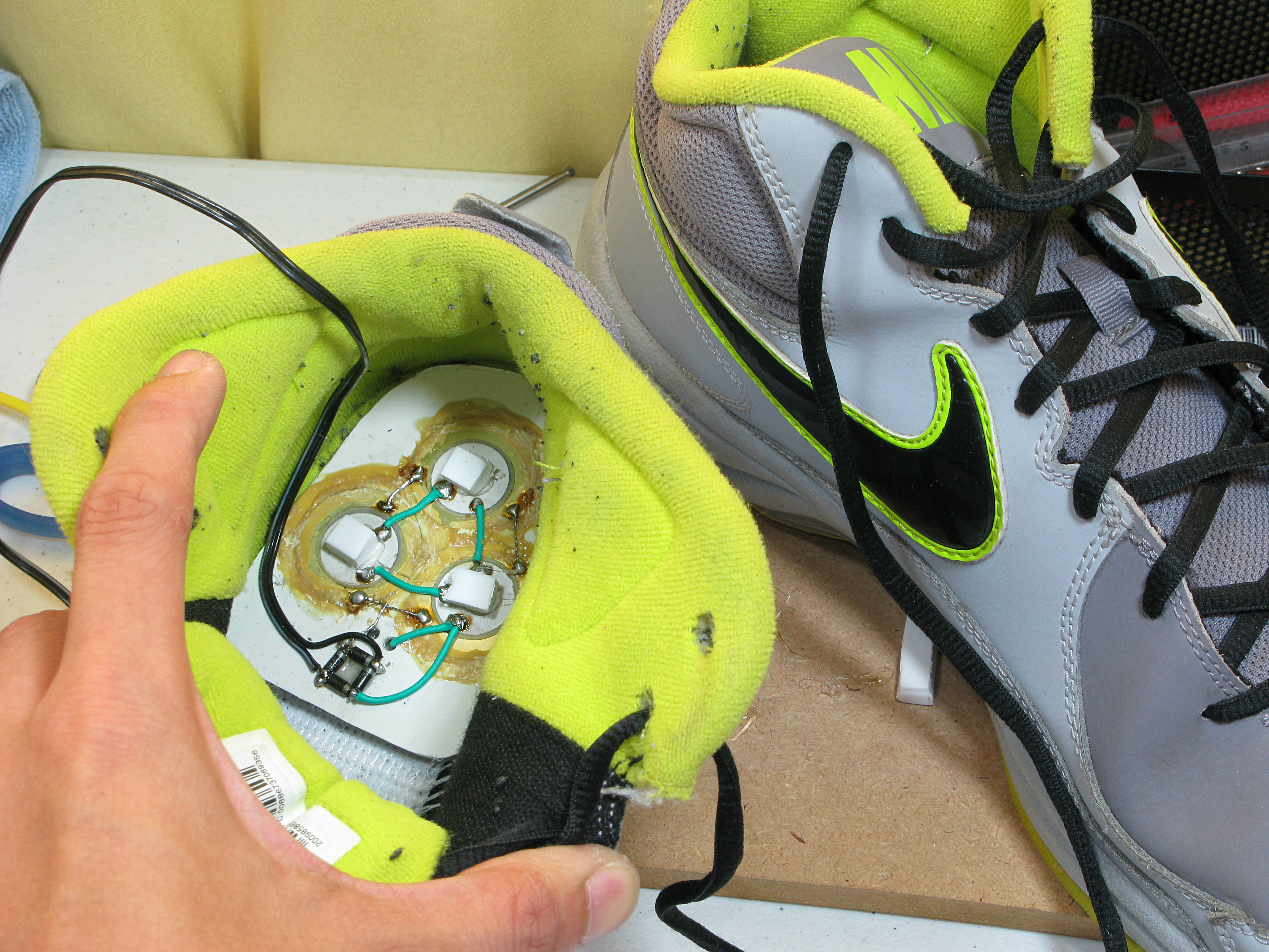 Electricity Generating Footwear - Generate Electricity by Walking ...