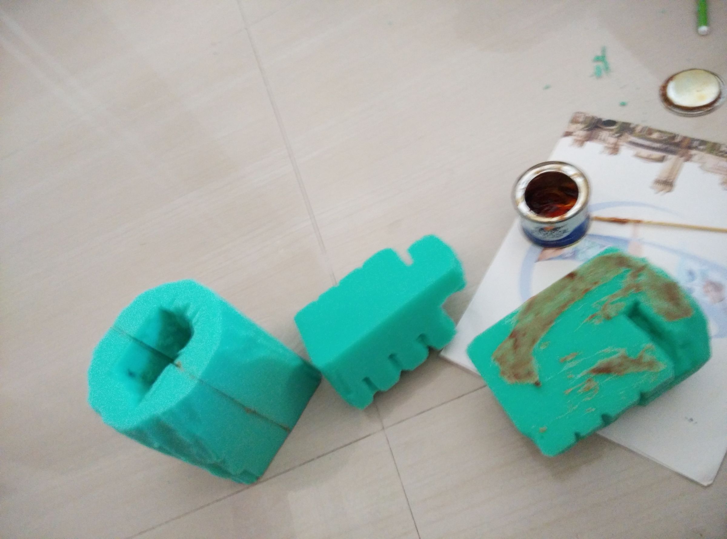 Make Hulk Smash Hand Gloves at Home : 6 Steps - Instructables