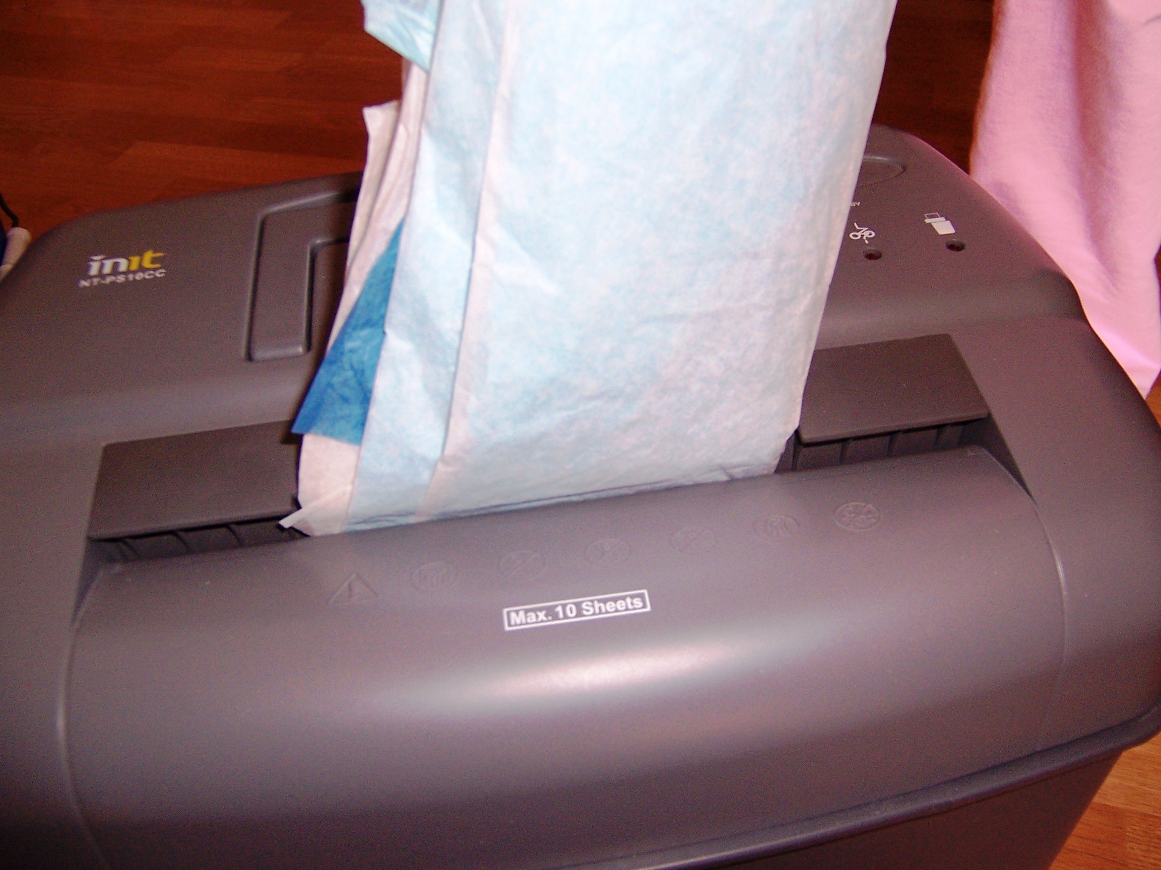 Re-use That Old Gift Tissue Paper! : 7 Steps - Instructables