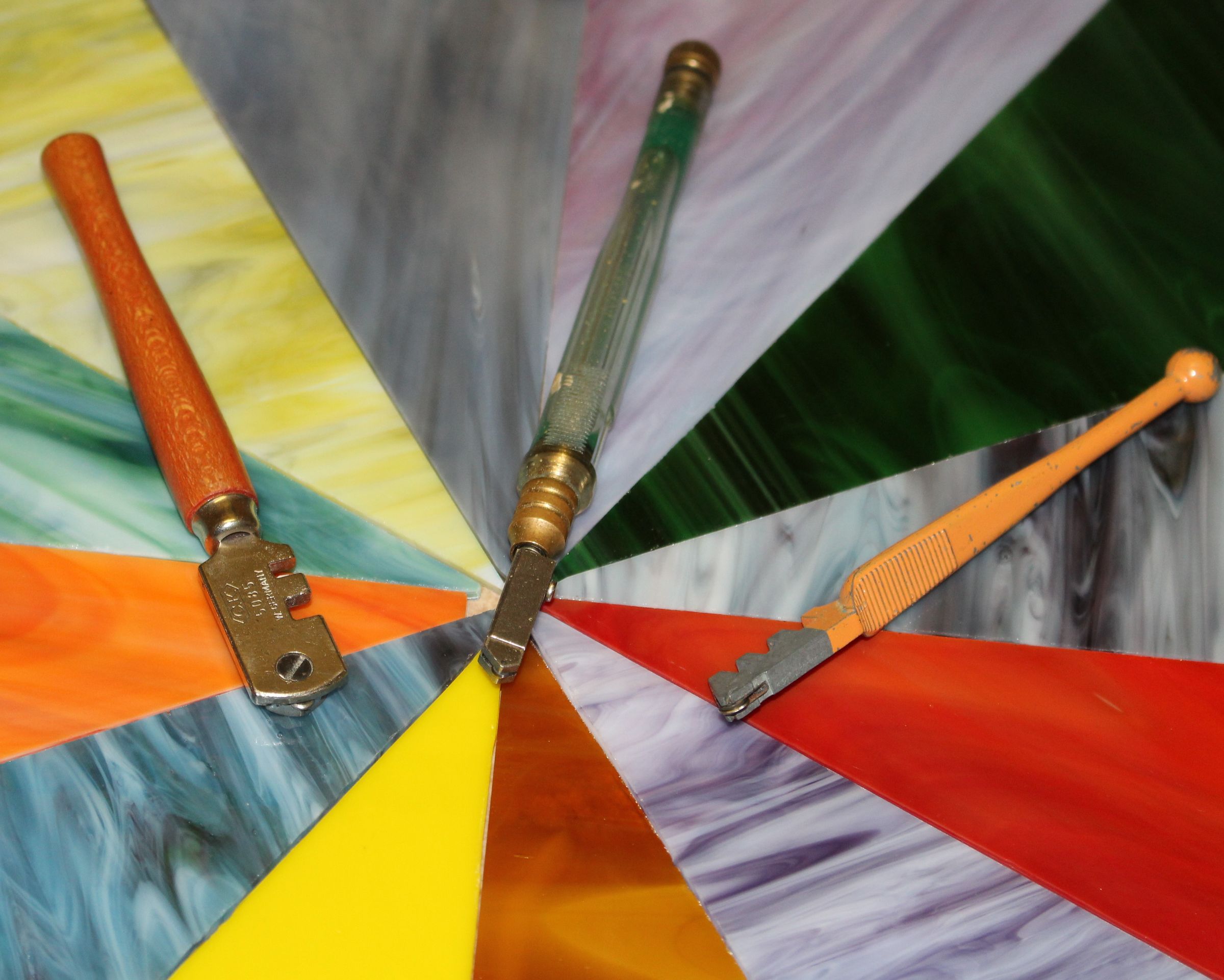 How to CUT GLASS. : 7 Steps (with Pictures) - Instructables