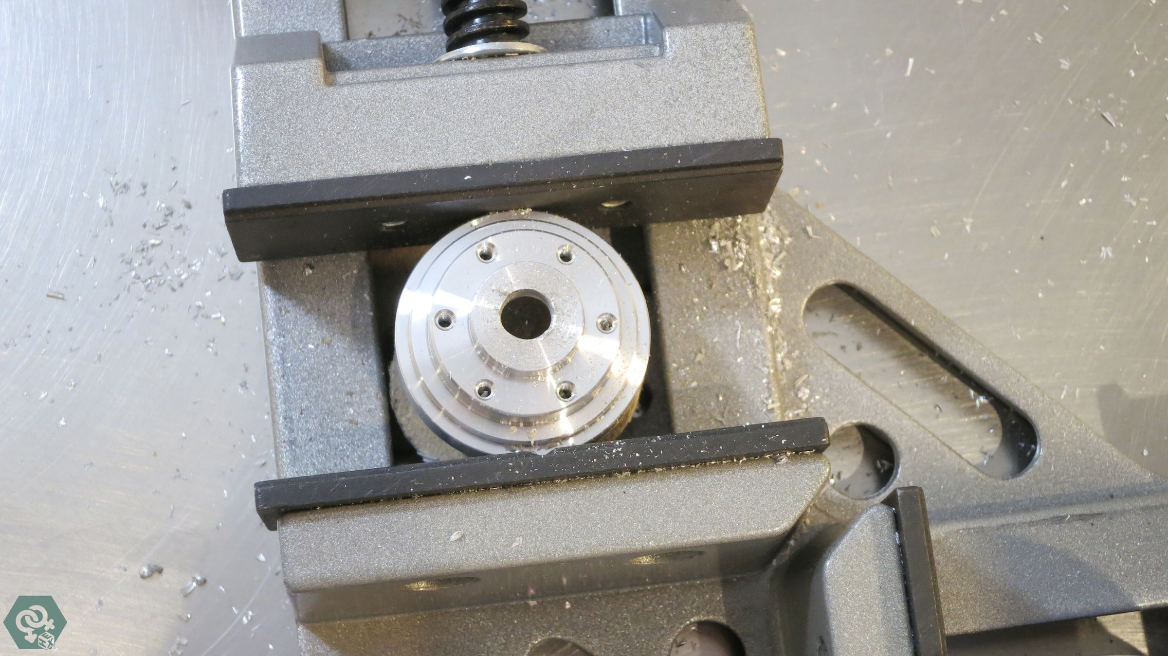 Upcycle a Hard Drive Into a Clock : 19 Steps (with Pictures ...