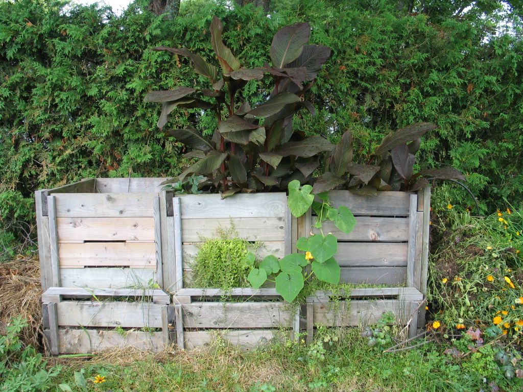 Triple Compost Bin : 5 Steps (with Pictures) - Instructables
