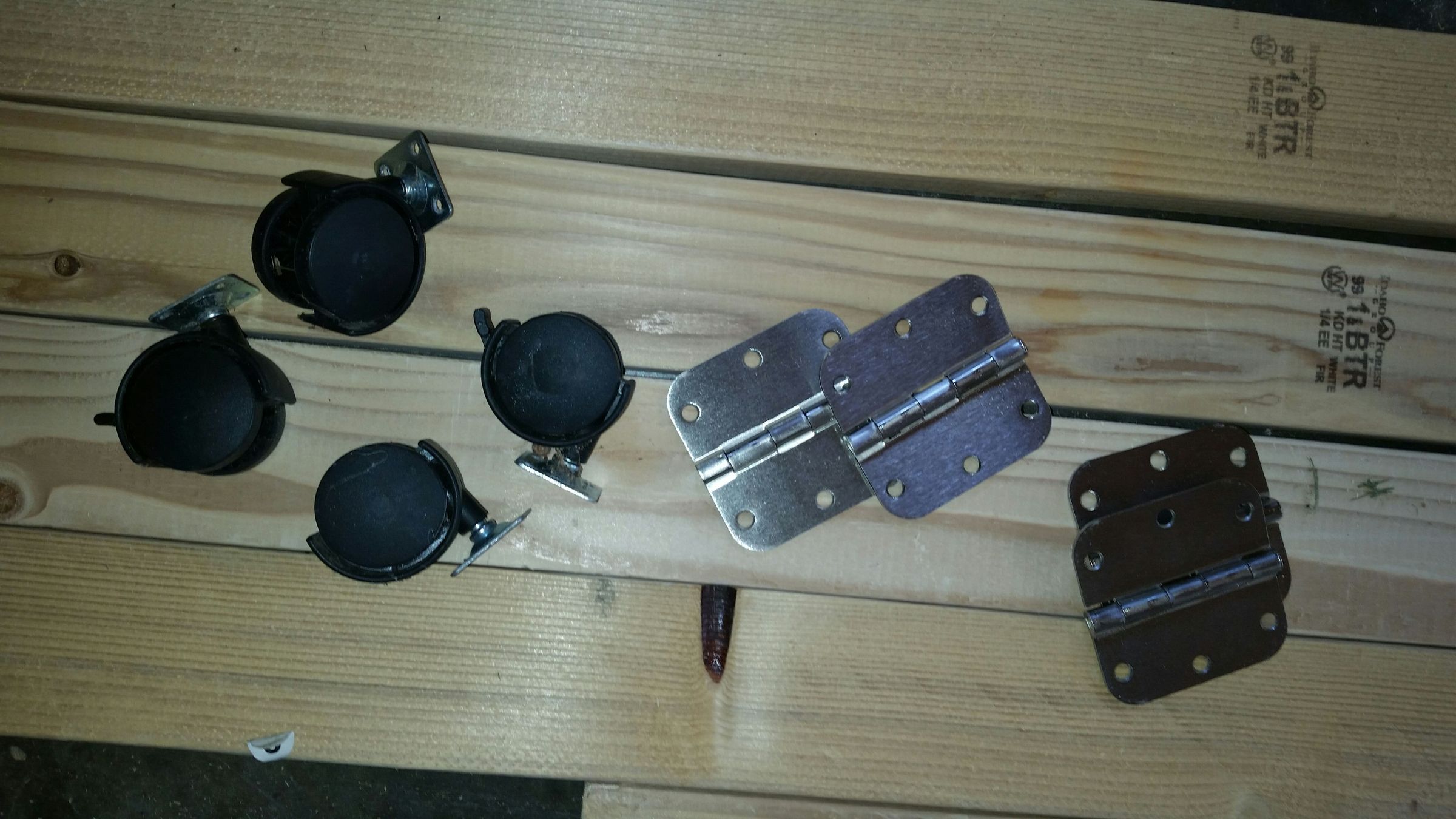 Long Handled Swinging Tool Rack : 7 Steps (with Pictures) - Instructables