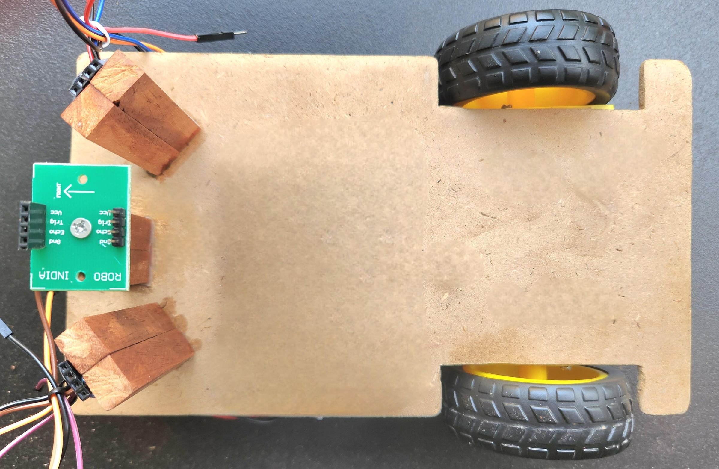 Hand-Following Car: Arduino and Ultrasonic Sensors Powered : 7 Steps ...