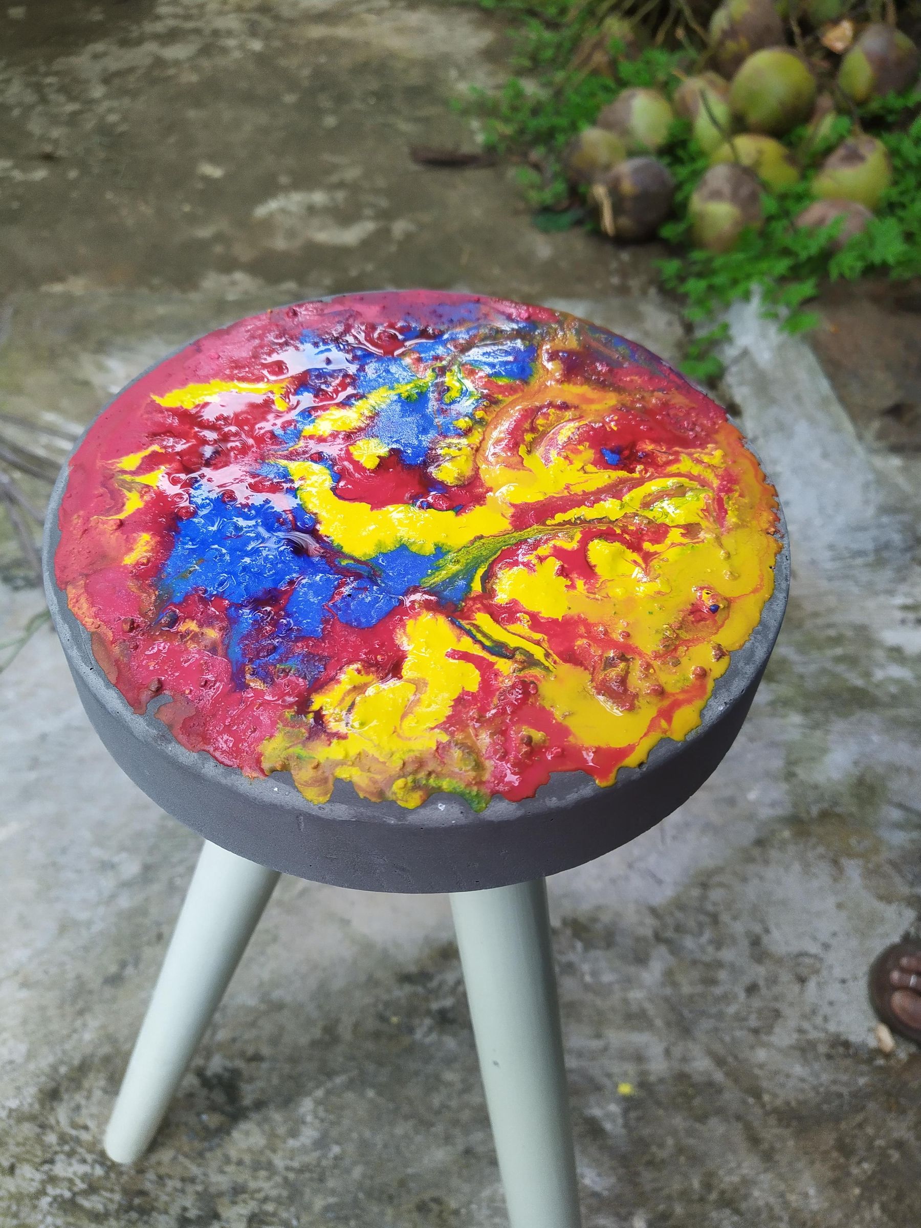 Colorful Stump Cement Stool : 3 Steps - Instructables