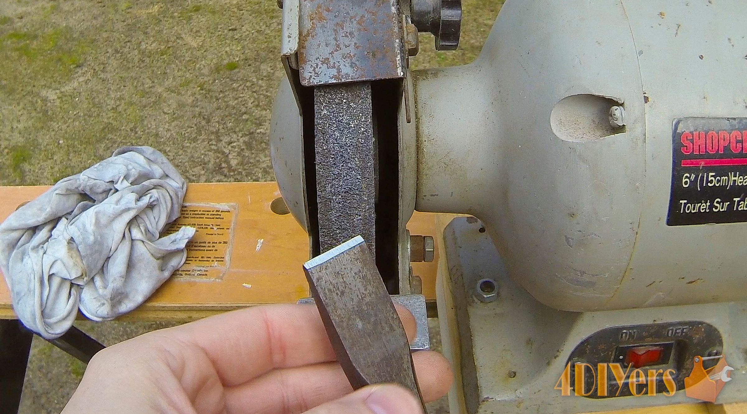 How to Sharpen a Metal Chisel : 3 Steps (with Pictures) - Instructables